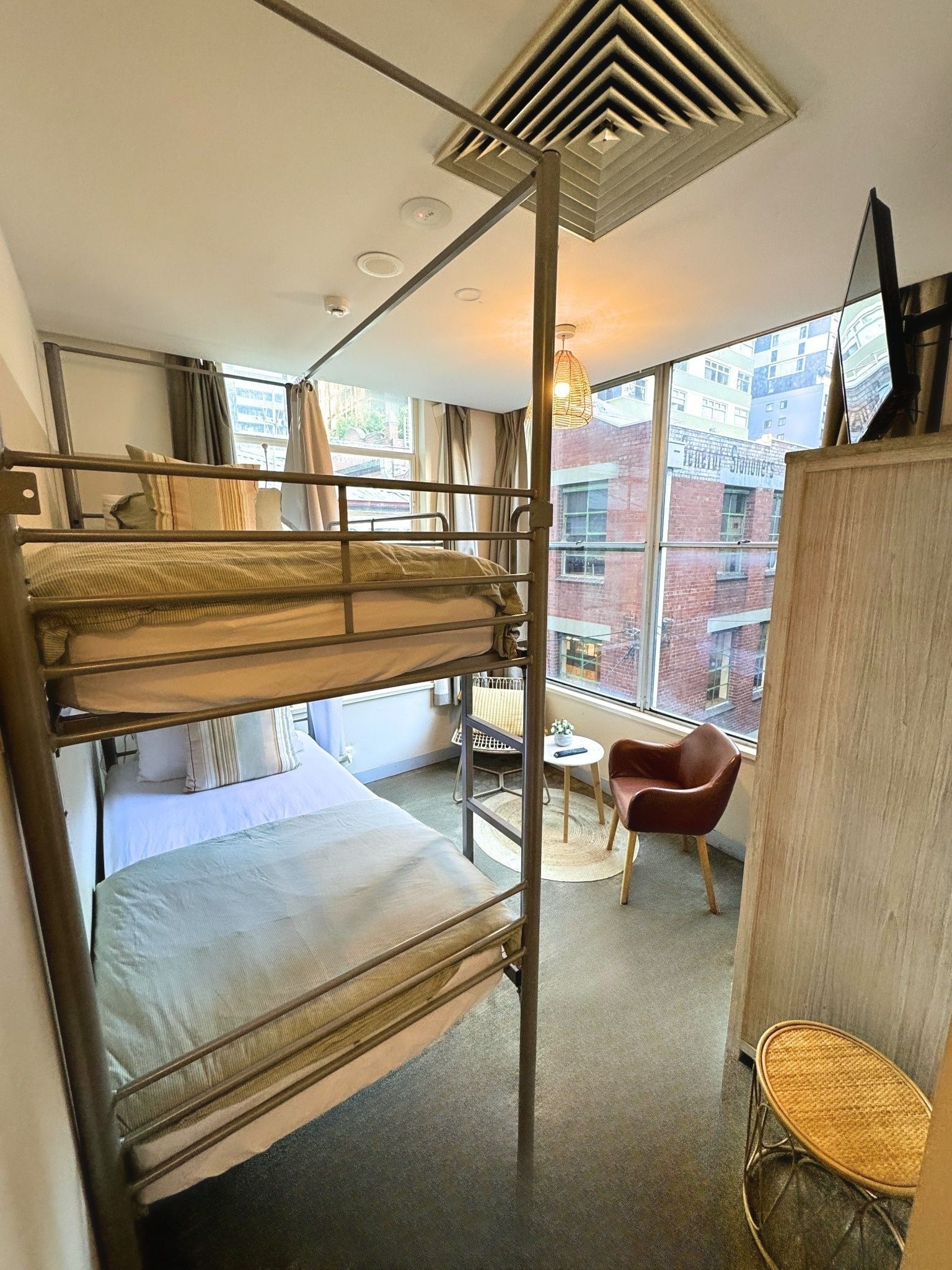 Europa Melbourne - Luxury and Affordable Hostel in Melbourne