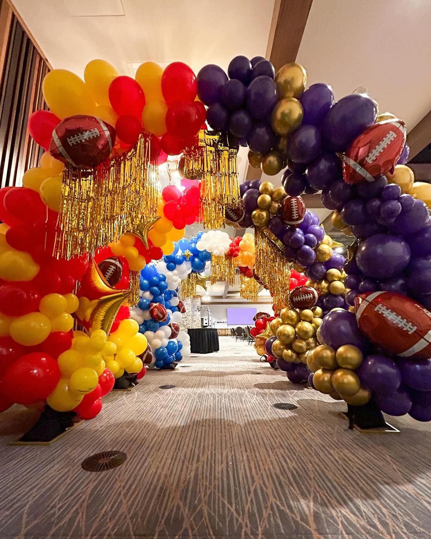 Balloon Decoration Examples | Balloon Therapy Charleston