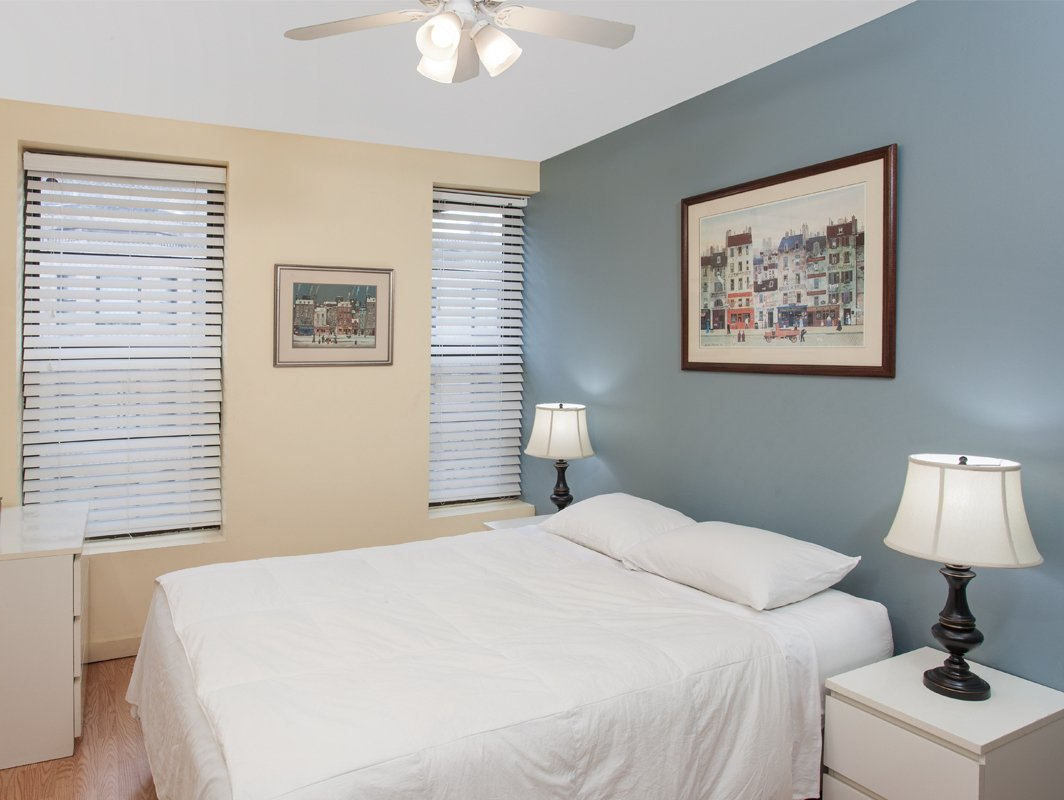 HOME [www.chicagoparthenonhostel.com]