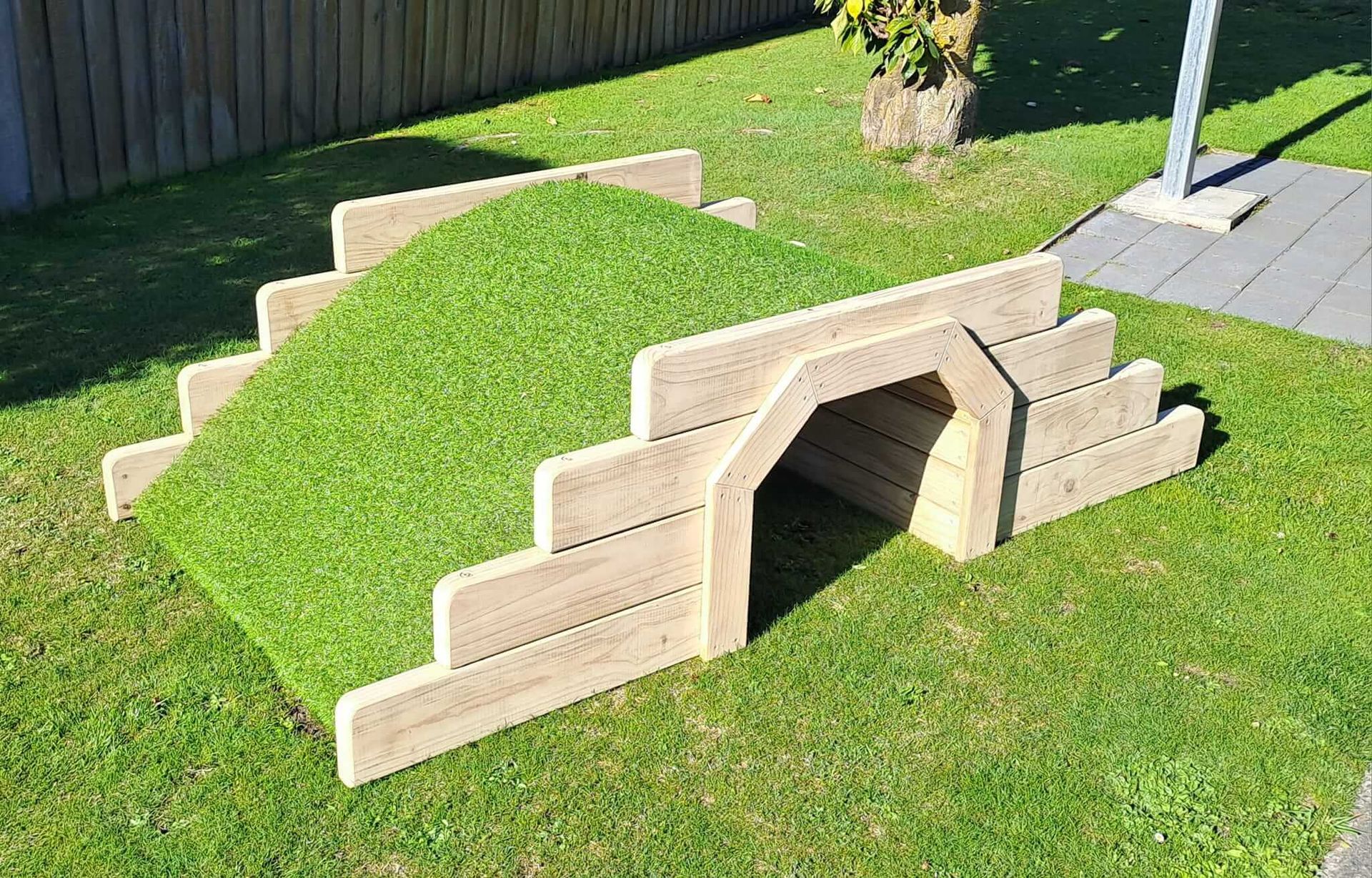 Outdoor Play Equipment | SamBuild