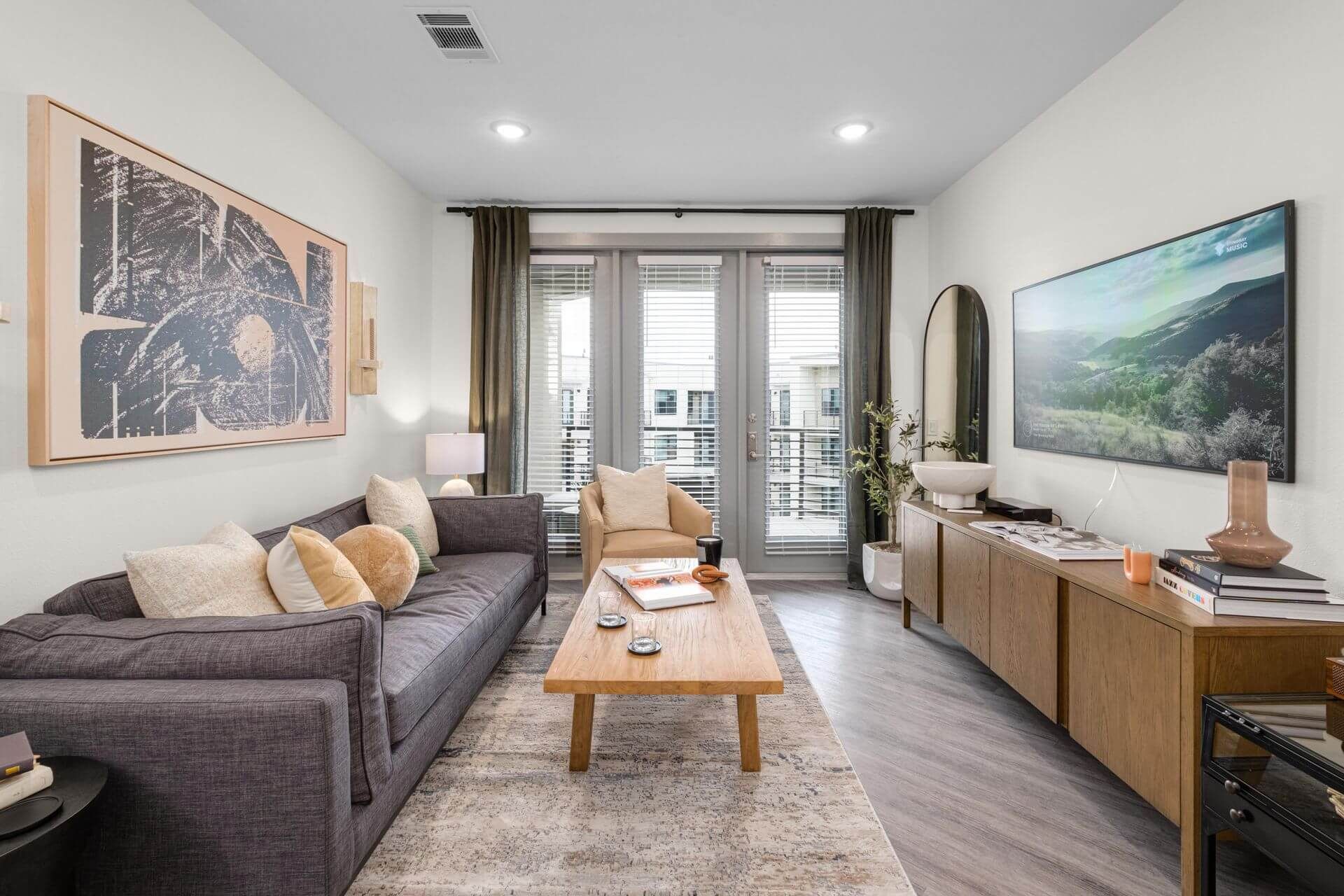 The Anderson | Luxury Apartments in Austin, TX