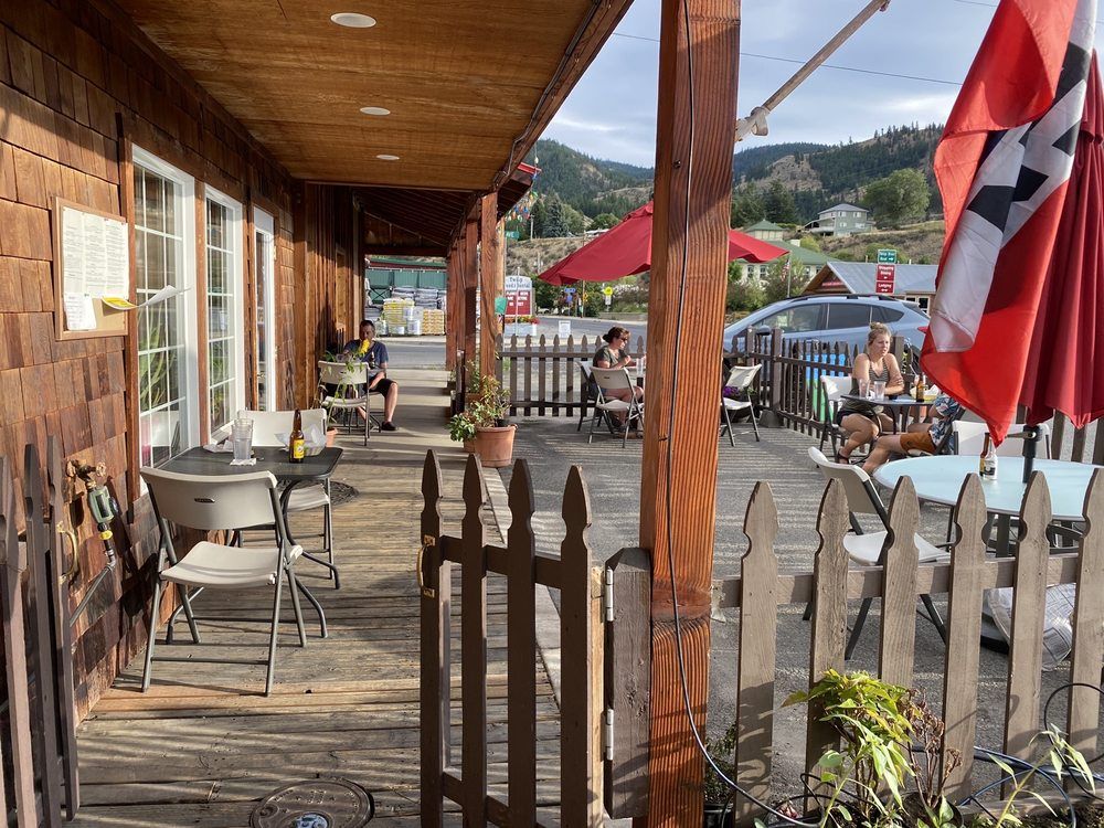 Local Restaurants | Freestone Inn