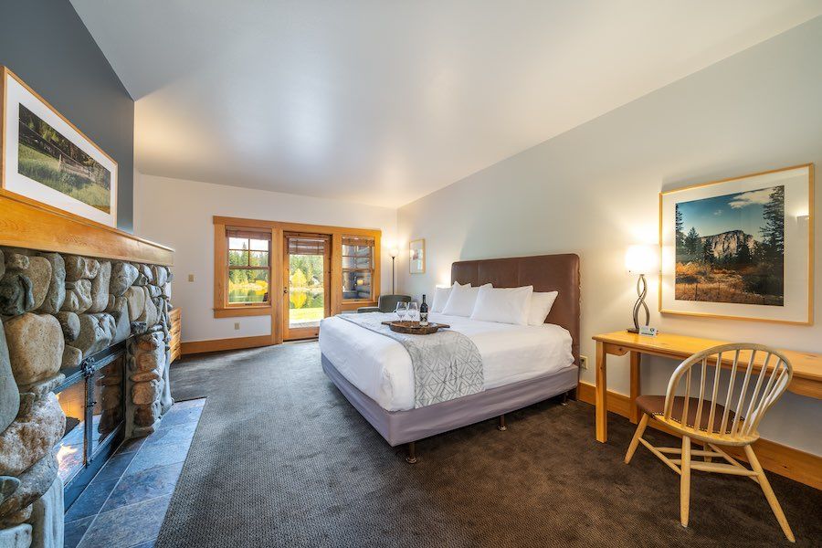 Rooms at the Lodge | Freestone Inn