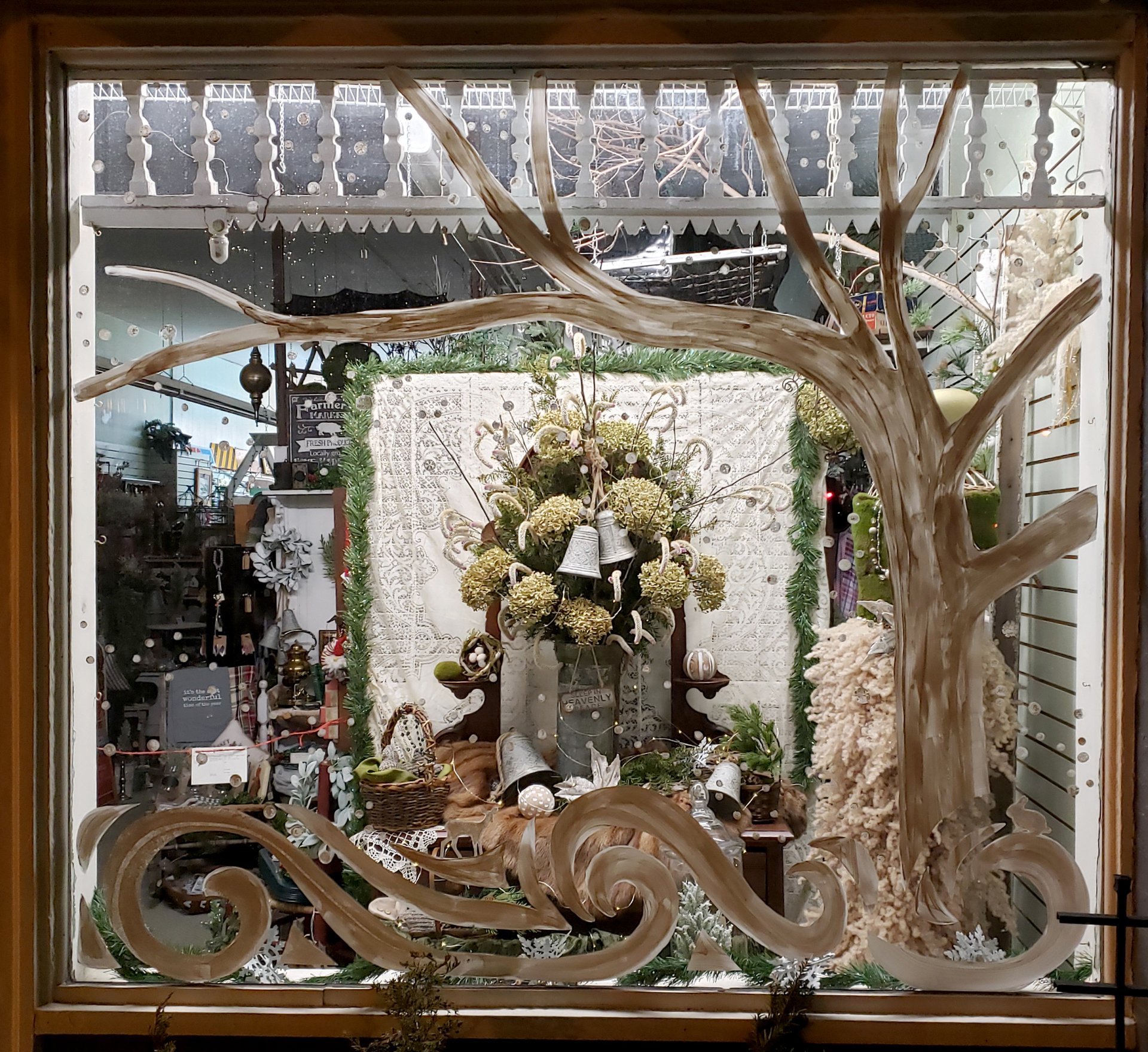 2022 Christmas Window Displays