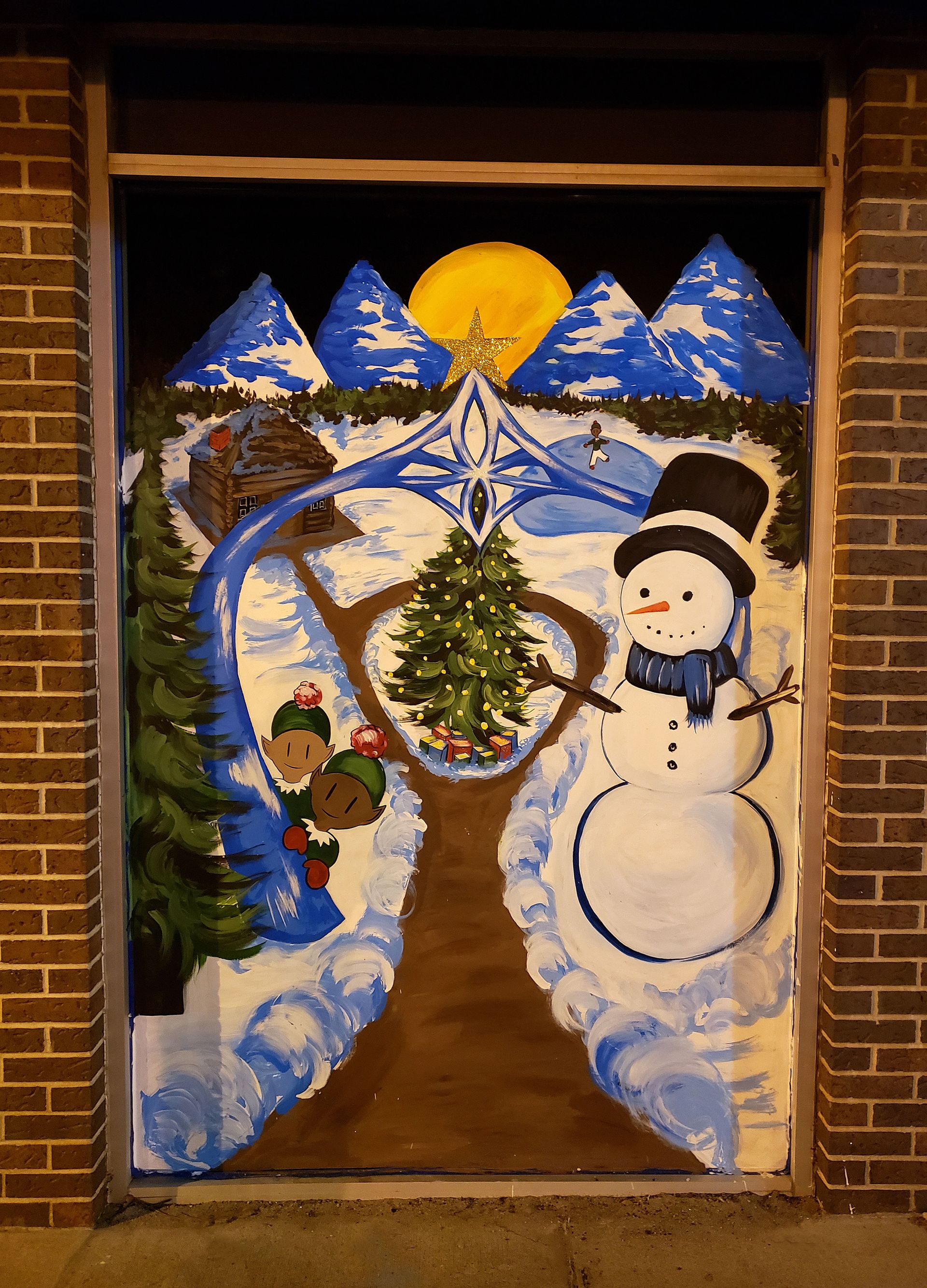 2023 Christmas Window Displays