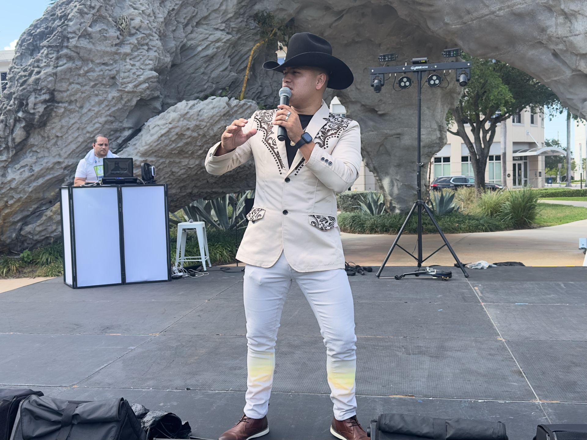 Blue & Green Day 2025