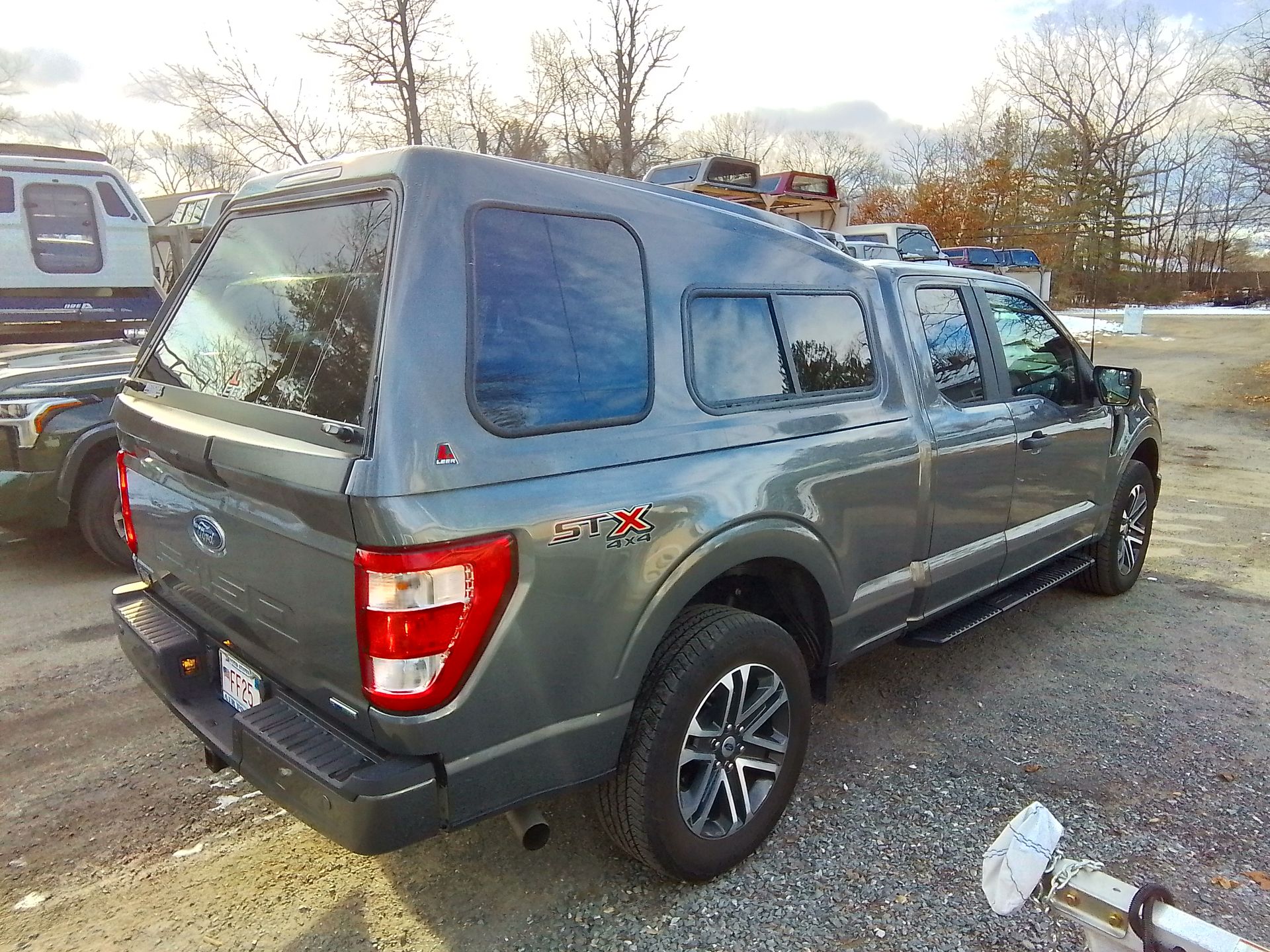 LEER 122 Truck Cap | Mastercraft Truck Caps | Leominster, MA