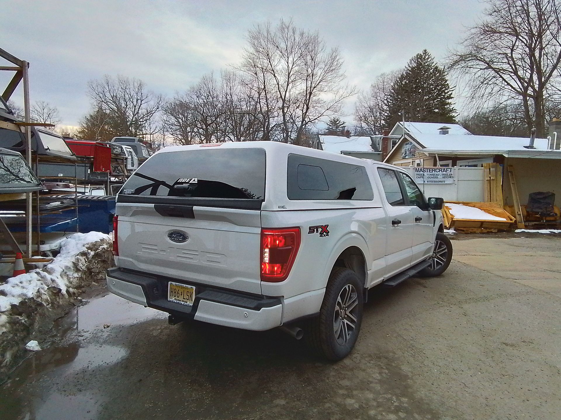 Z2 Series Truck Cap Sales & Installation | Mastercraft Truck Caps LLC ...