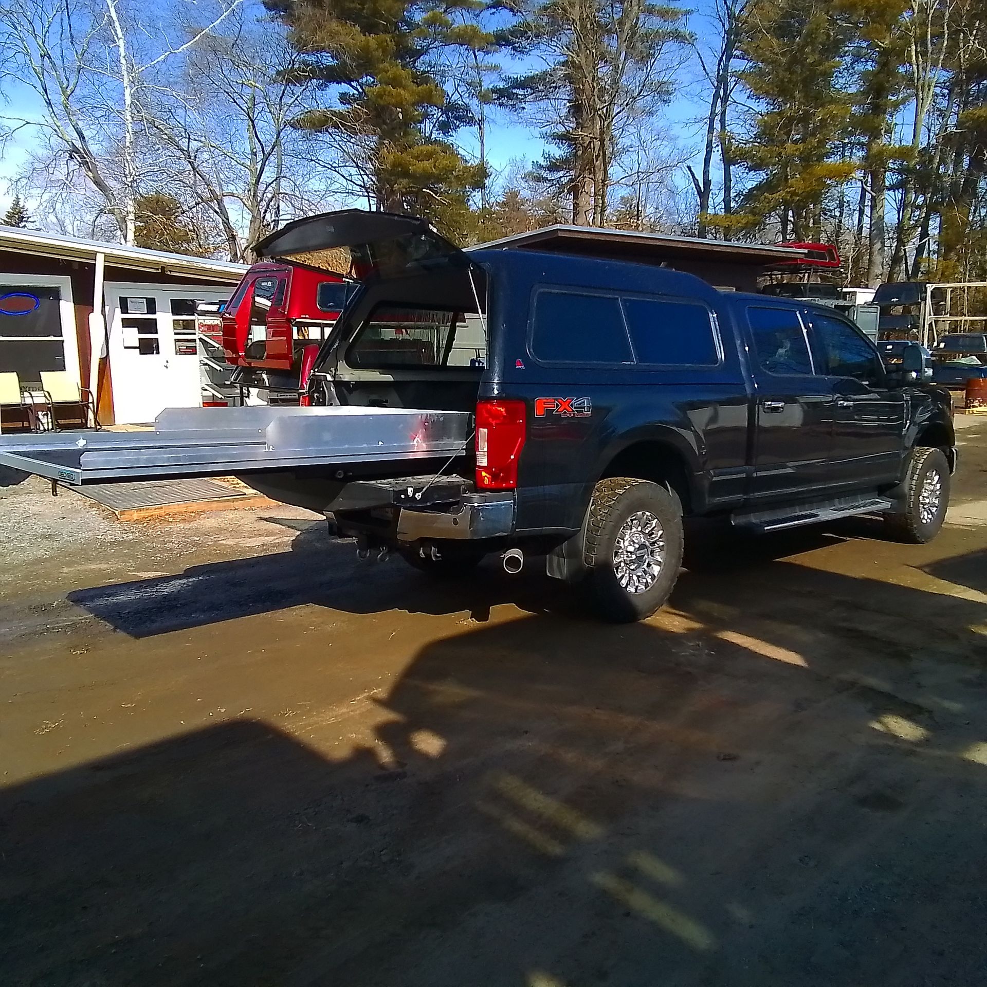 Leer 180 Truck Cap Sales & Installations | Mastercraft Truck Caps LLC ...