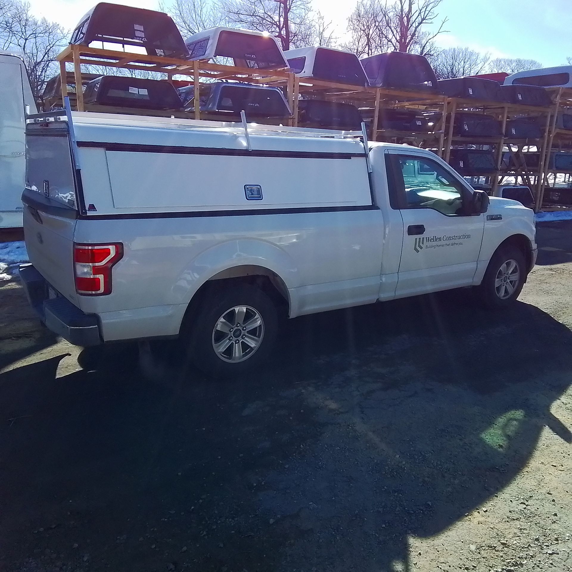 Leer DCC Truck Cap Sales & Installations | Mastercraft Truck Caps LLC ...