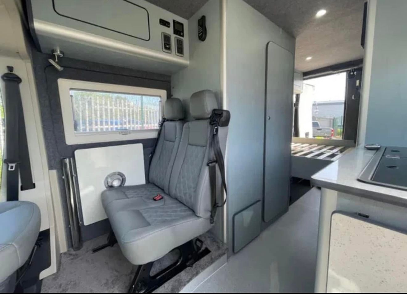 Camperholics I Camper Van Hire I Conversion I Sales/T5