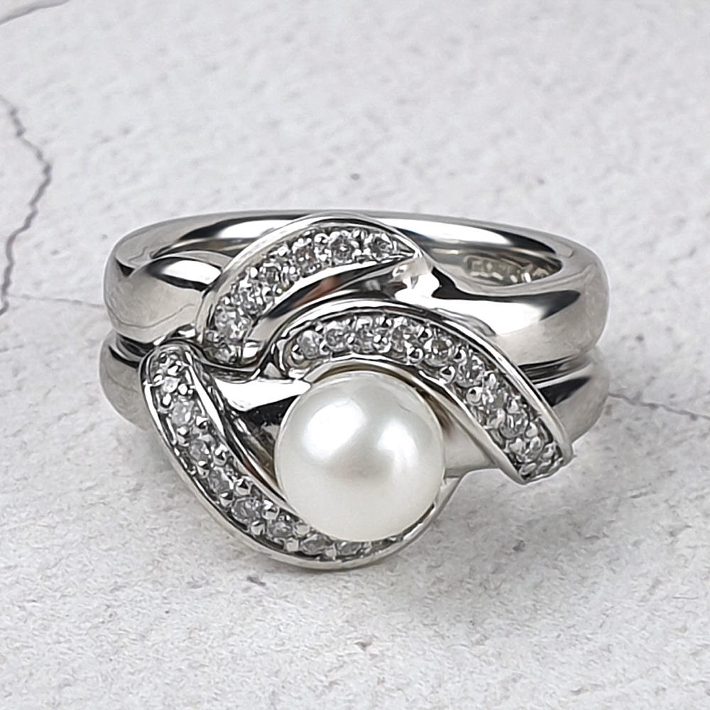 Fitted Wedding Rings |Shaped Wedding Rings | Sussex