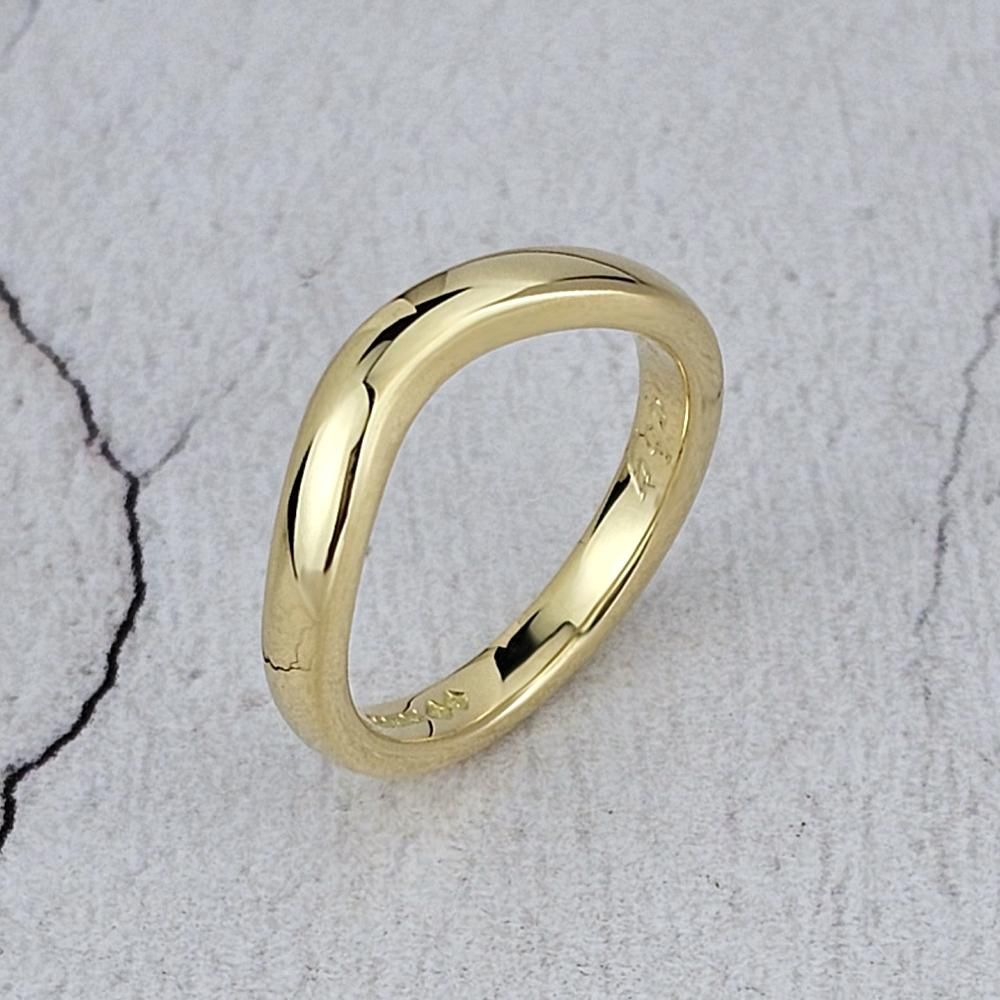 Fitted Wedding Rings |Shaped Wedding Rings | Sussex