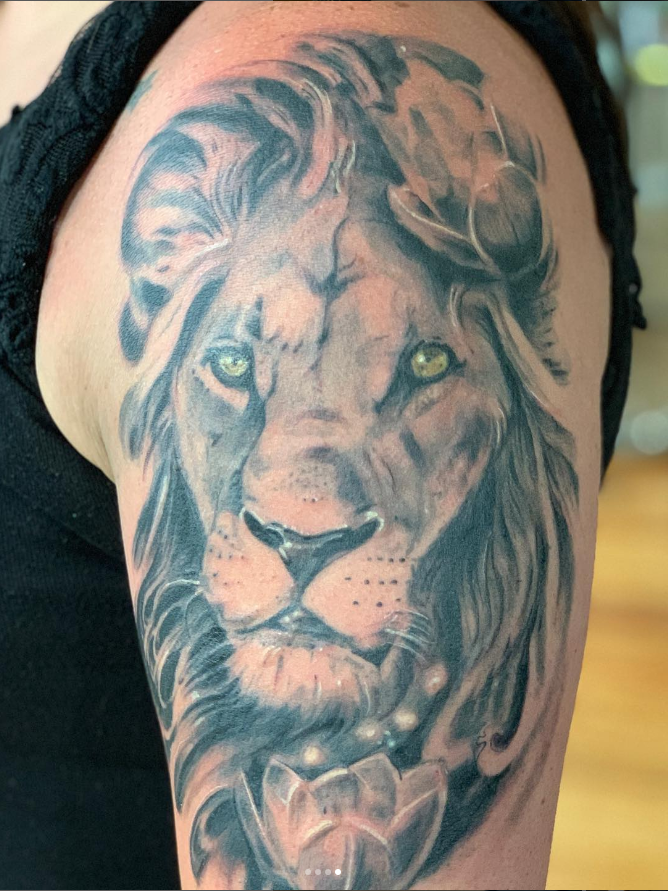 Jason Krummel | St. Louis Tattoo Artist | Thirteen Roses Tattoo