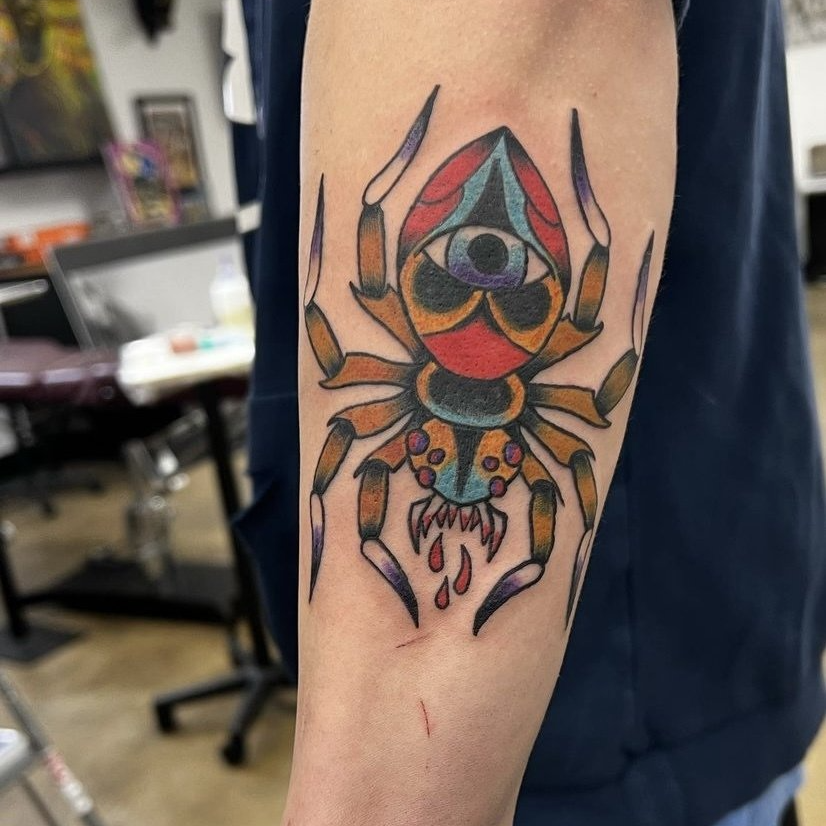 Kameron | St. Louis Tattoo Artist | Thirteen Roses Tattoo