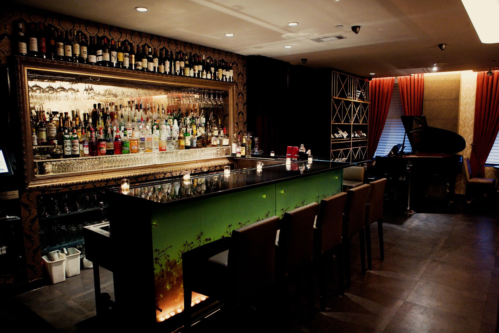 Historic Charm | Hotel Stanford | Manhattan