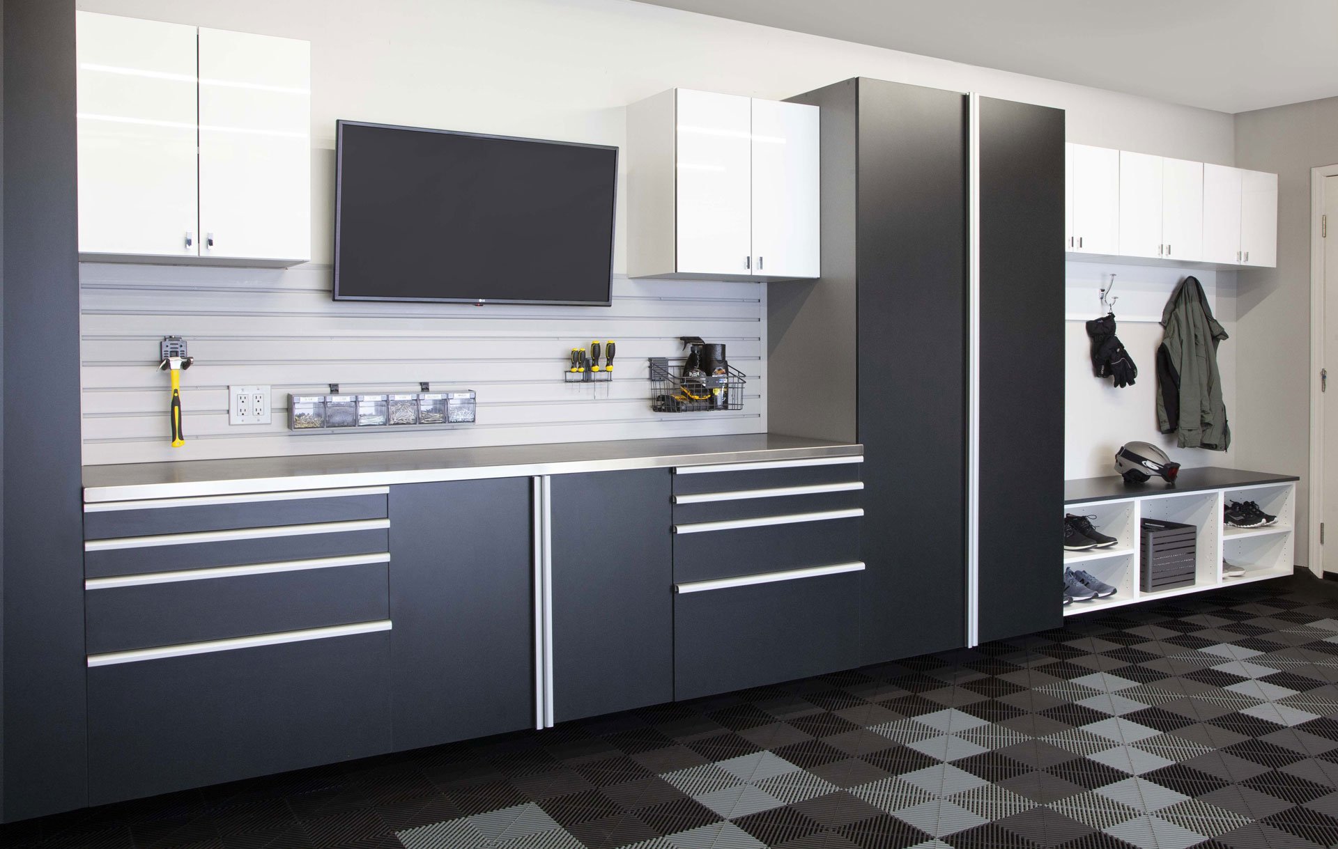 Custom Garages and Garage Cabinet Installation Michigan