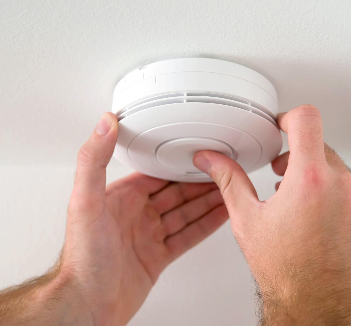 A Guide to Renewing Smoke Detectors