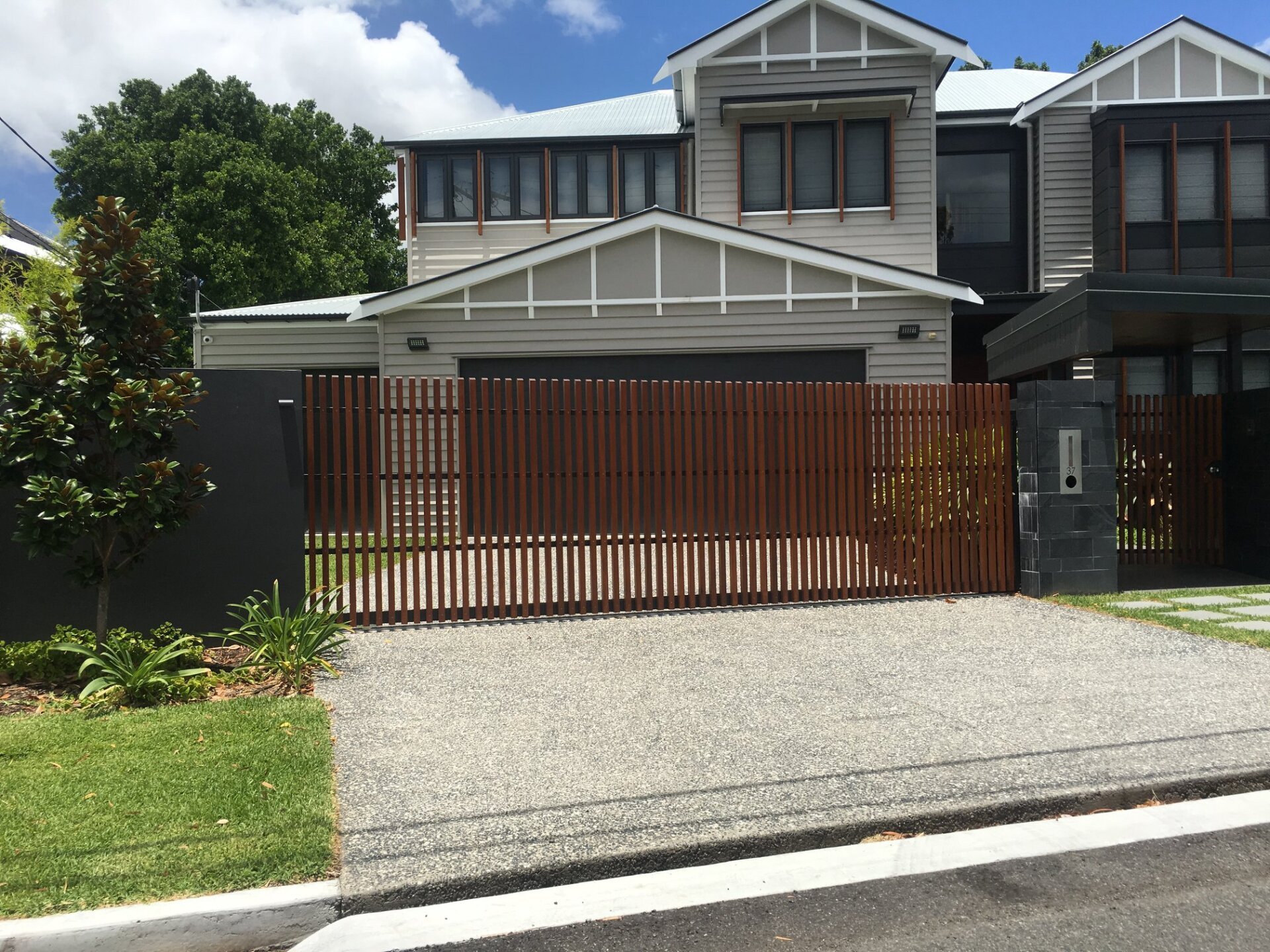 Automated Gates in the Northern Rivers | Brunswick Valley Door Centre