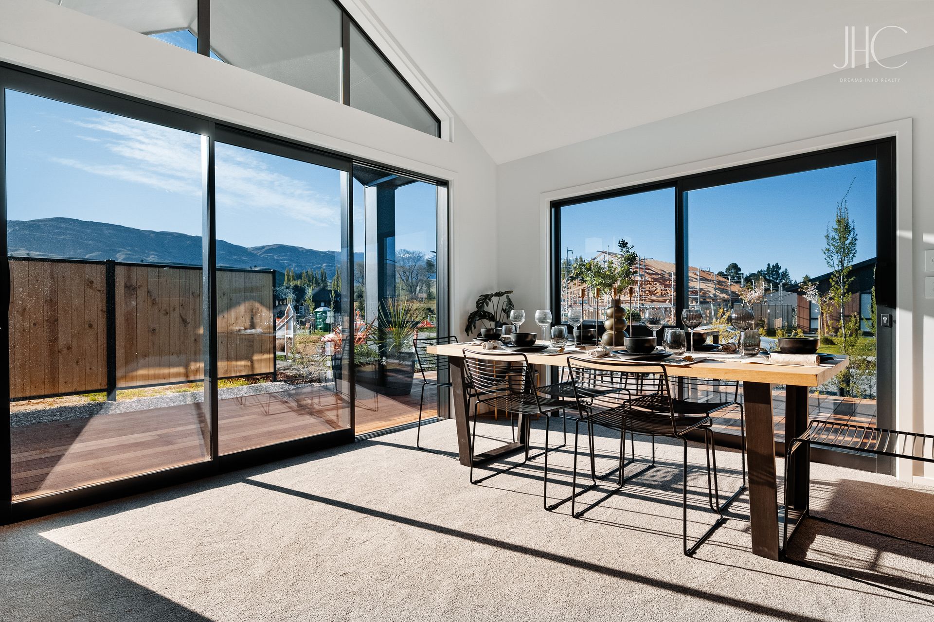 SOLD 28 Magnum Drive