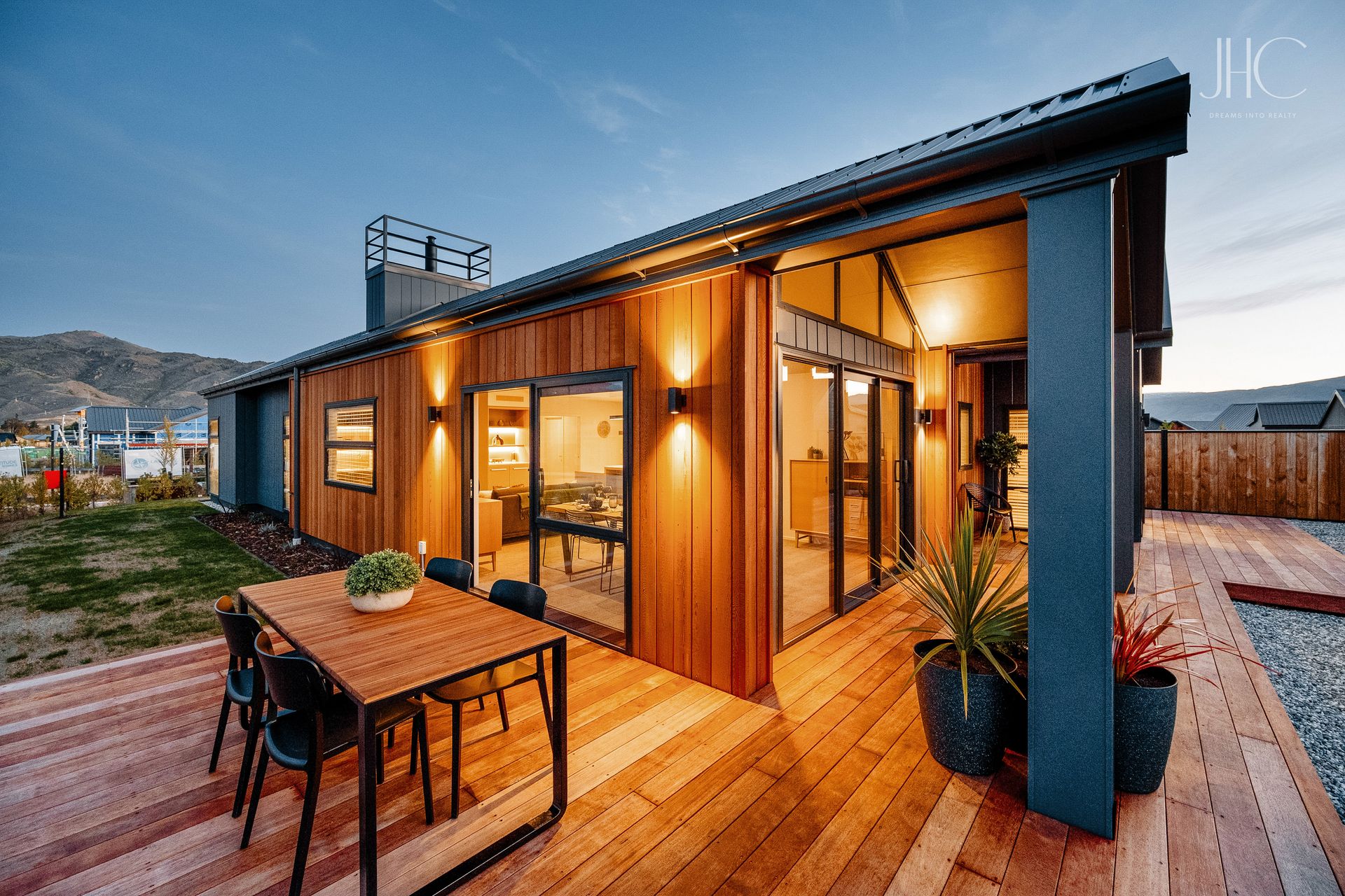 SOLD 28 Magnum Drive