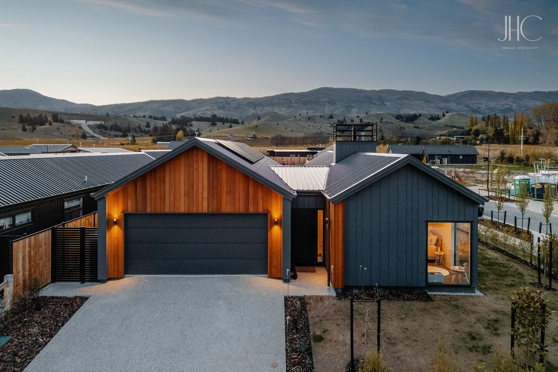 SOLD 28 Magnum Drive