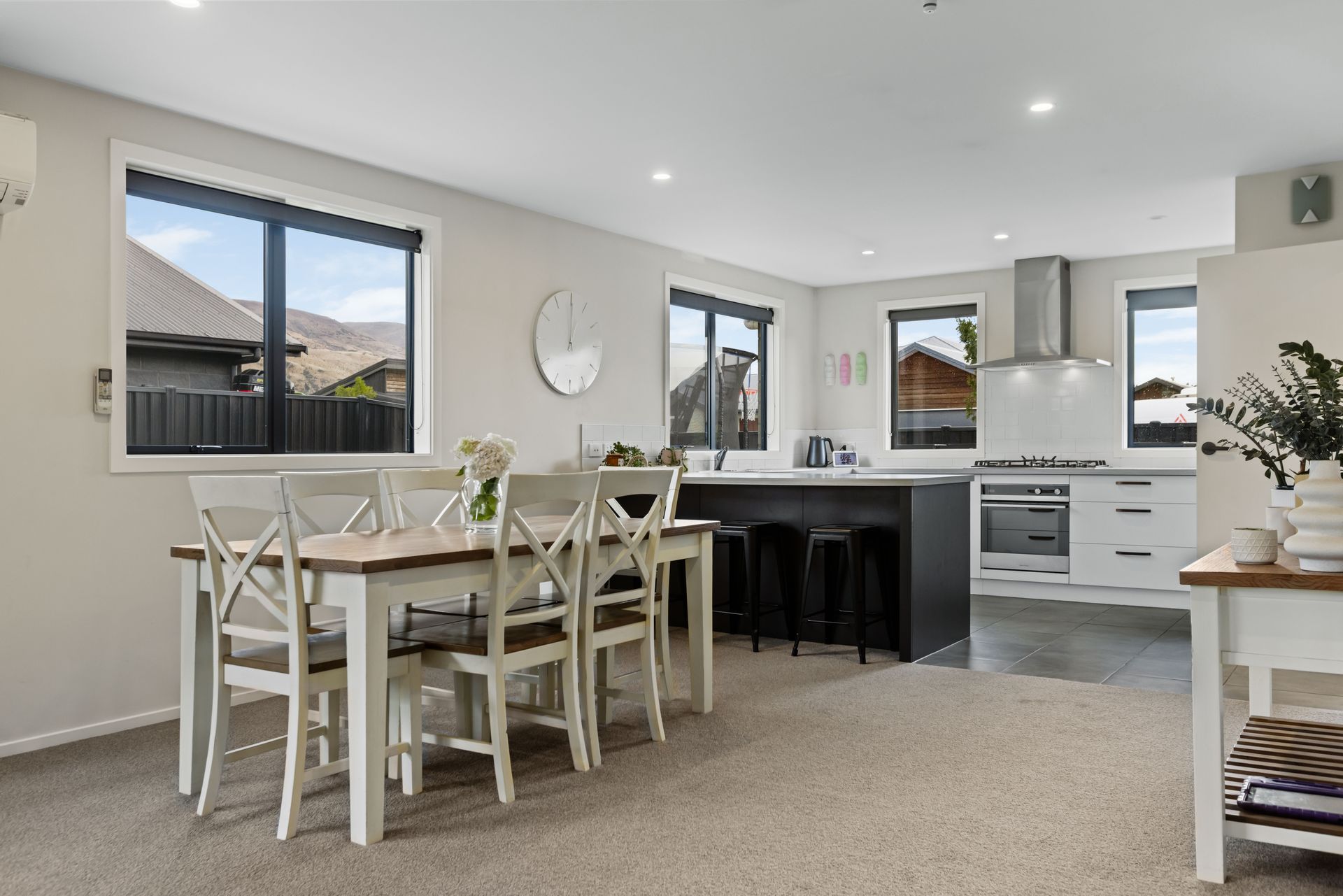 SOLD 7 Phoenix Place