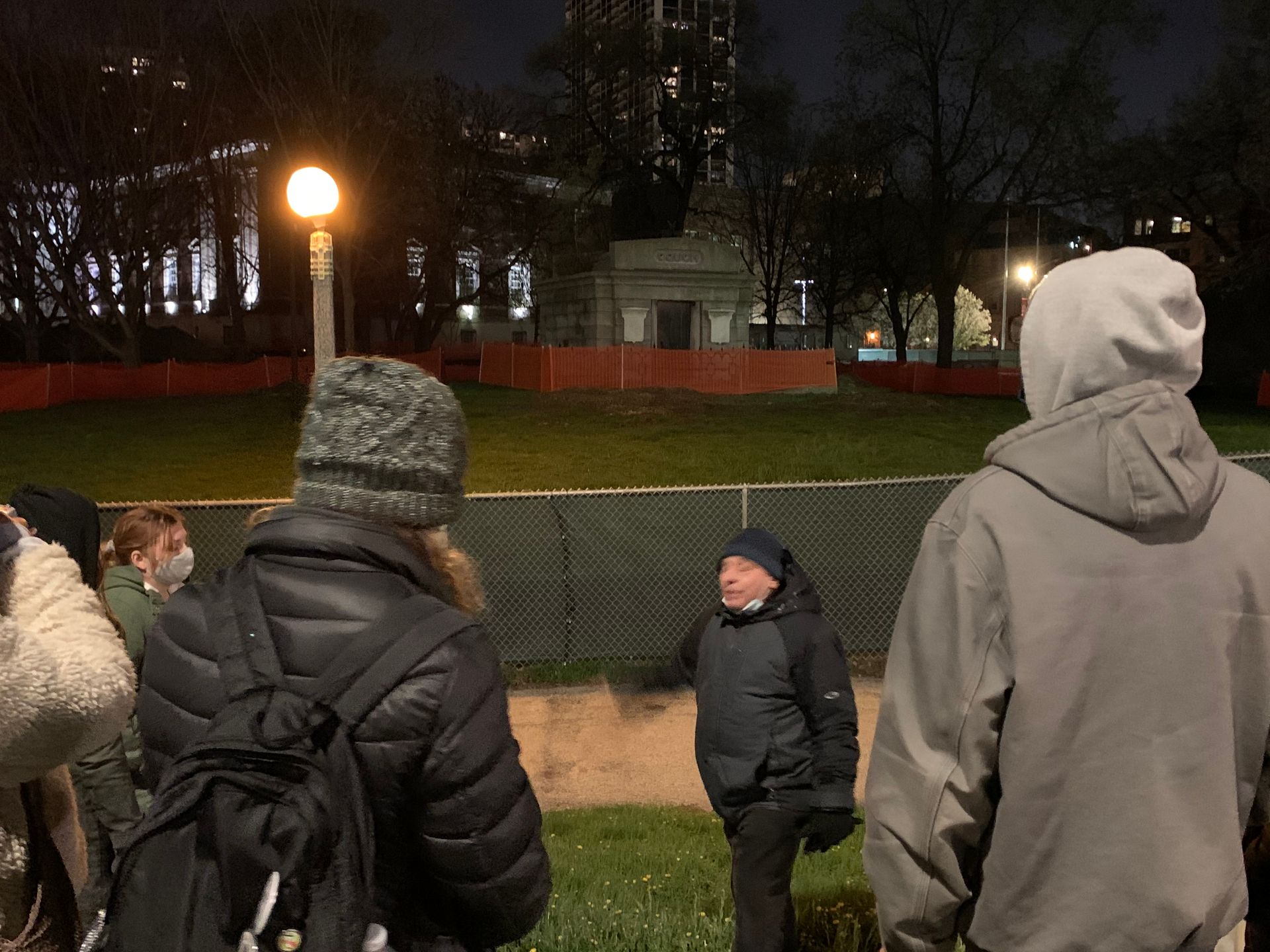Lincoln Park Hauntings Chicago Ghost Tour & Ghost Hunt