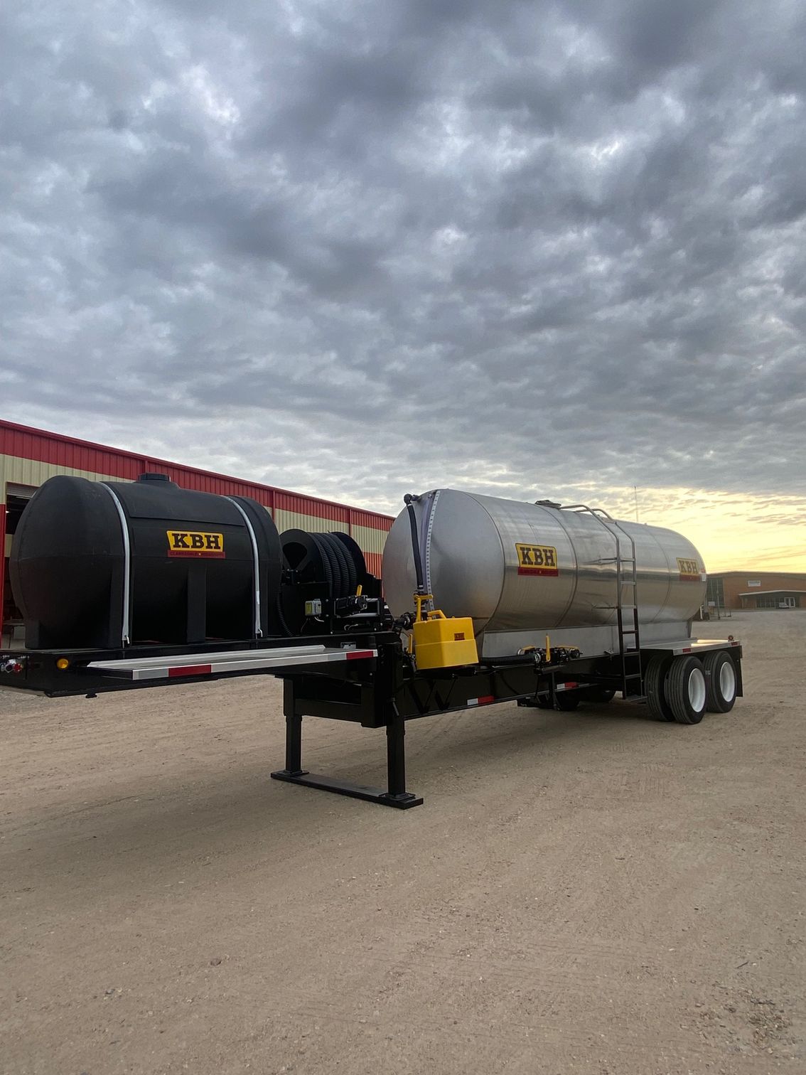 4200 gallon nurse trailer | KBH Equipment