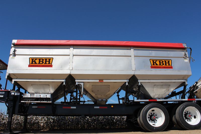 Model TT3000 Dry Fertilizer Tender | KBH Equipment