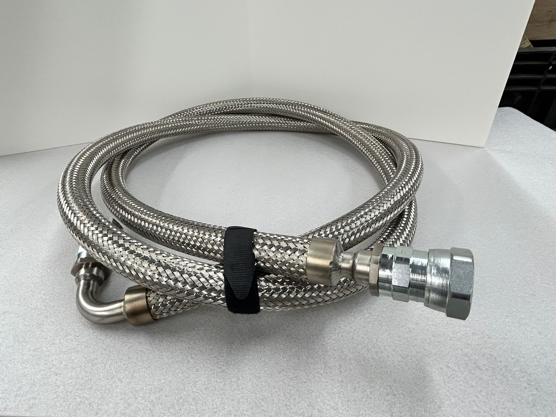 Helium Flex Lines with Aeroquips