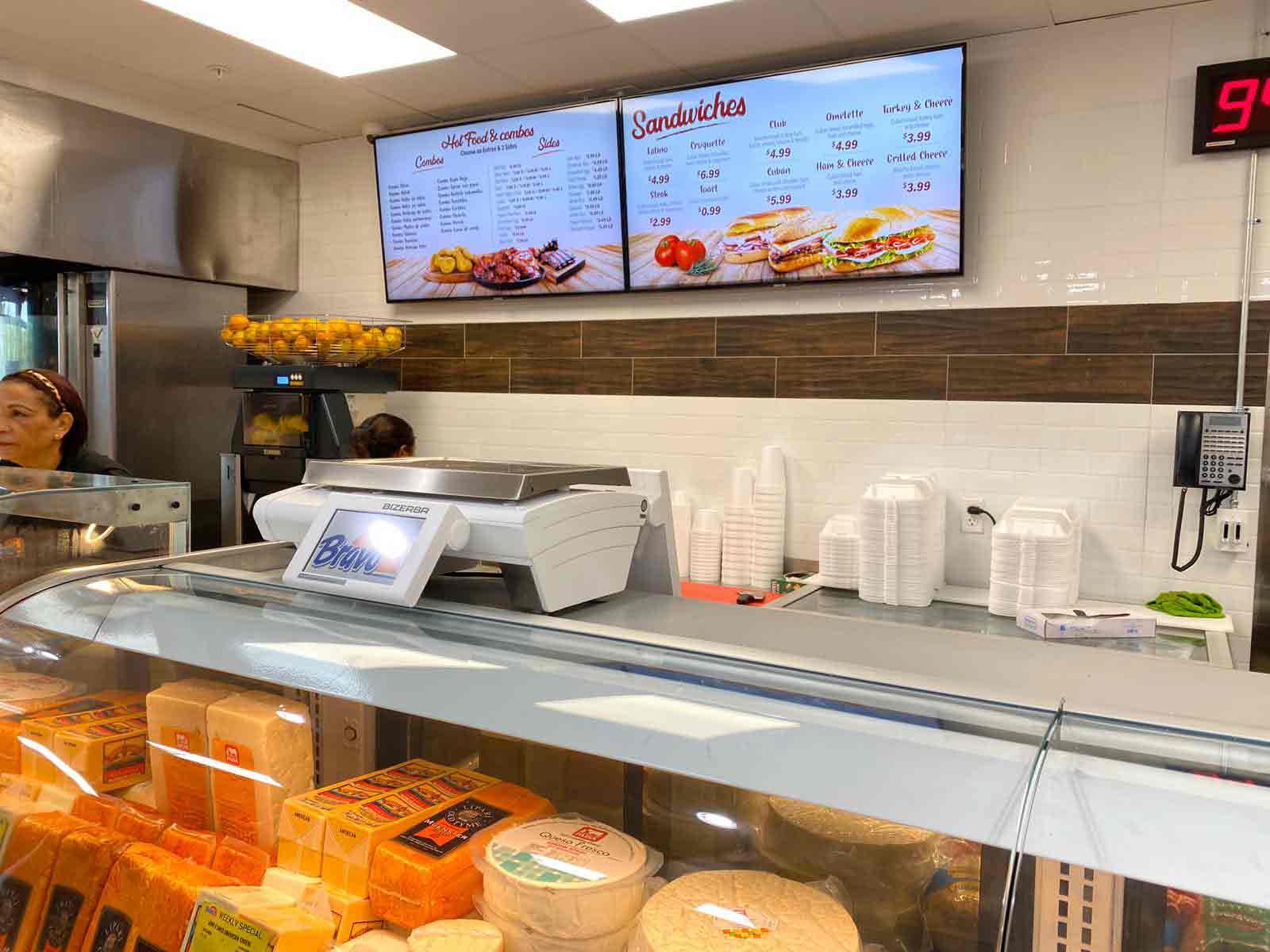 Supermarket Signage | Supermarket Digital Display Solutions