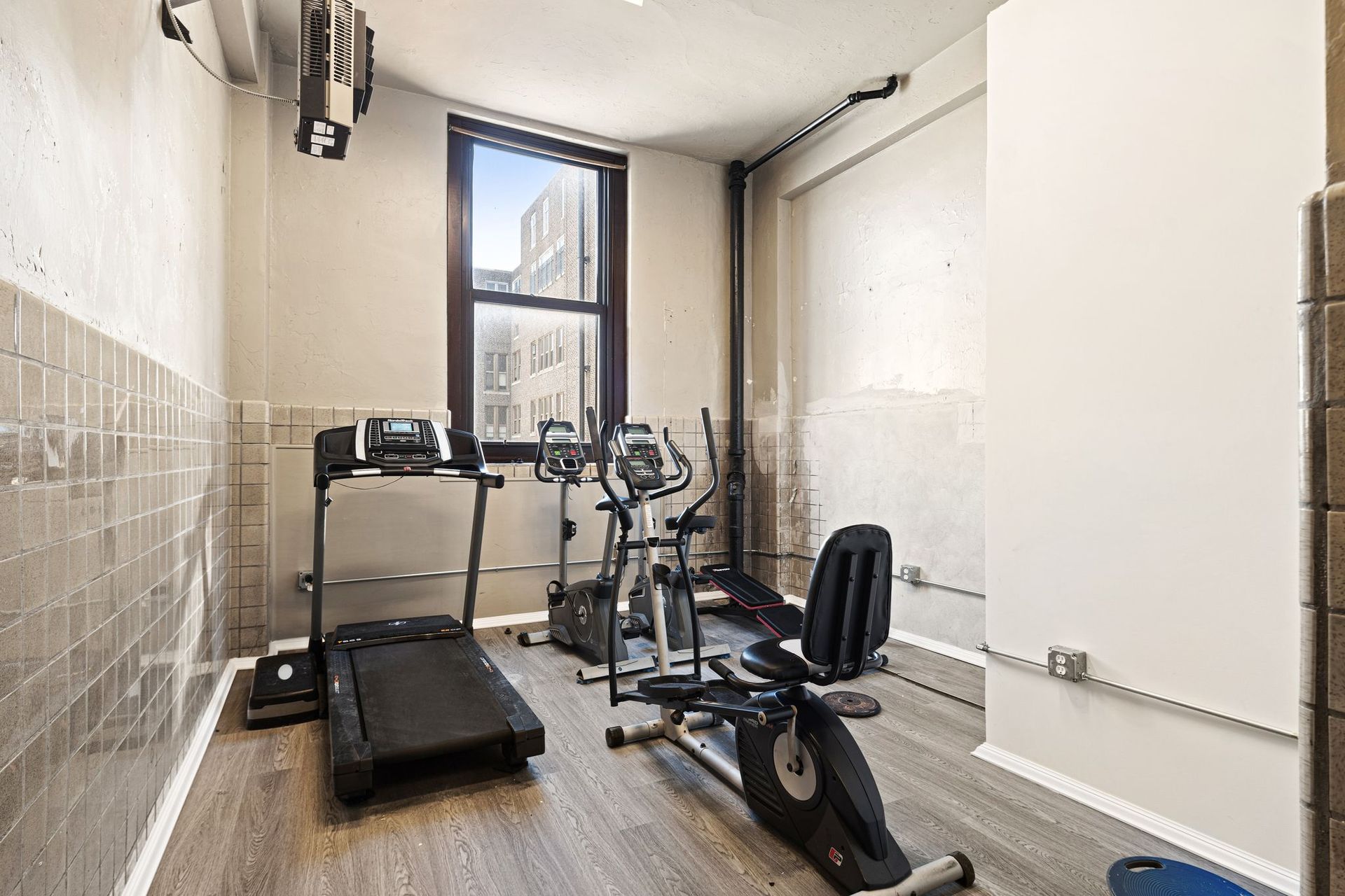 Luxury Apartments for Rent | Mural Lofts | Philly, PA