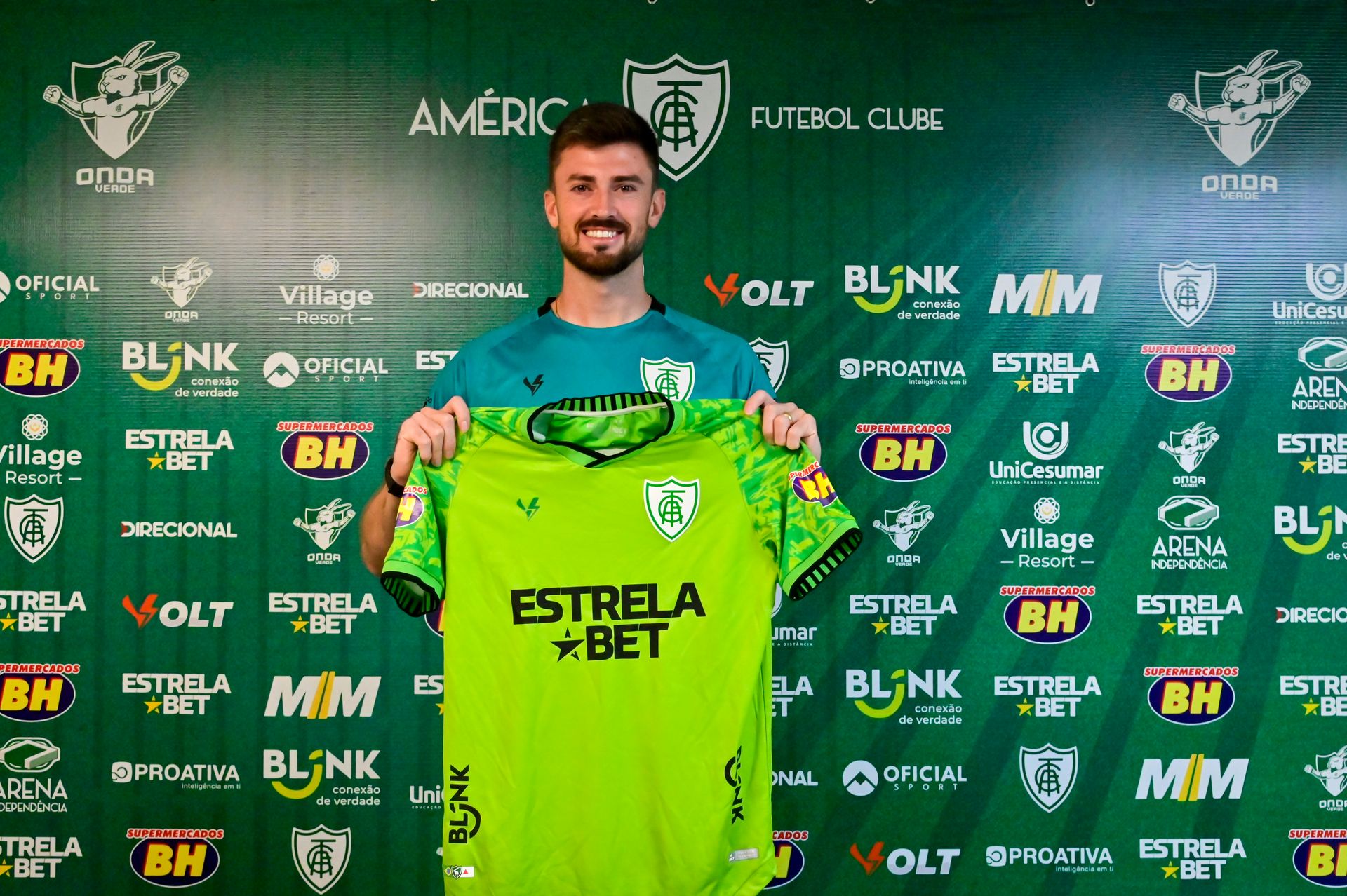América acerta a contratação do goleiro Elias