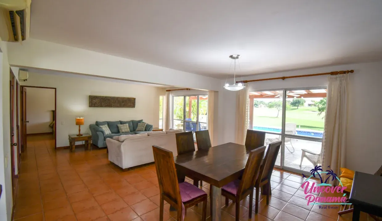 Hermosa casa de 3 habitaciones con piscina privada