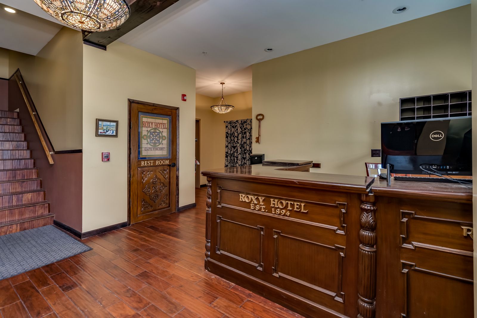 Luxury Accommodations | The Roxy Cape Vincent | NY