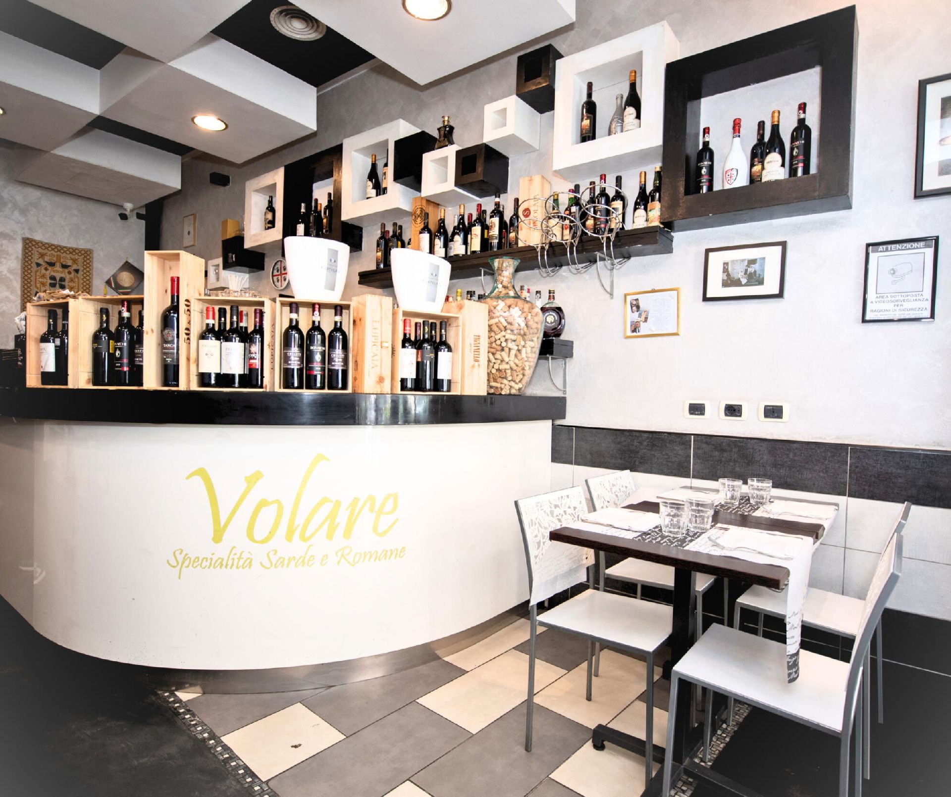 Restaurant close to Colosseum Rome | Volare Restaurant