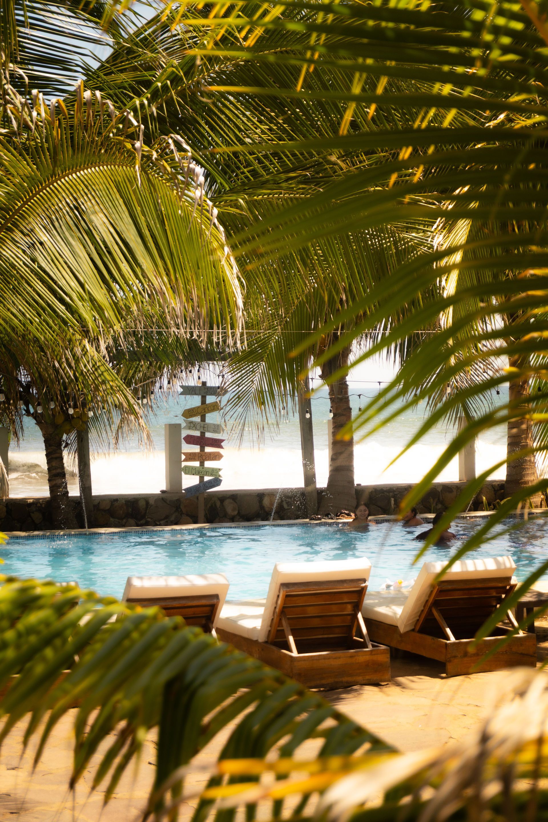 Hotel en la Playa El Sunzal | YALÍ | La Libertad