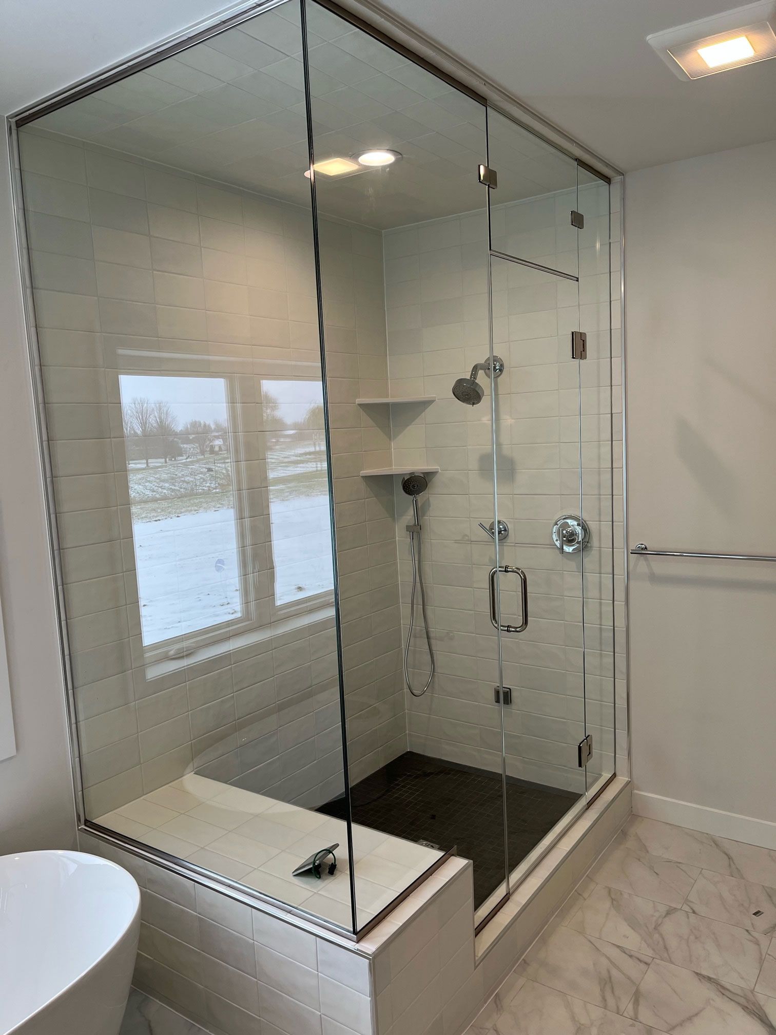 Custom Glasswork | La Crosse, WI | Glass Interiors & Steel