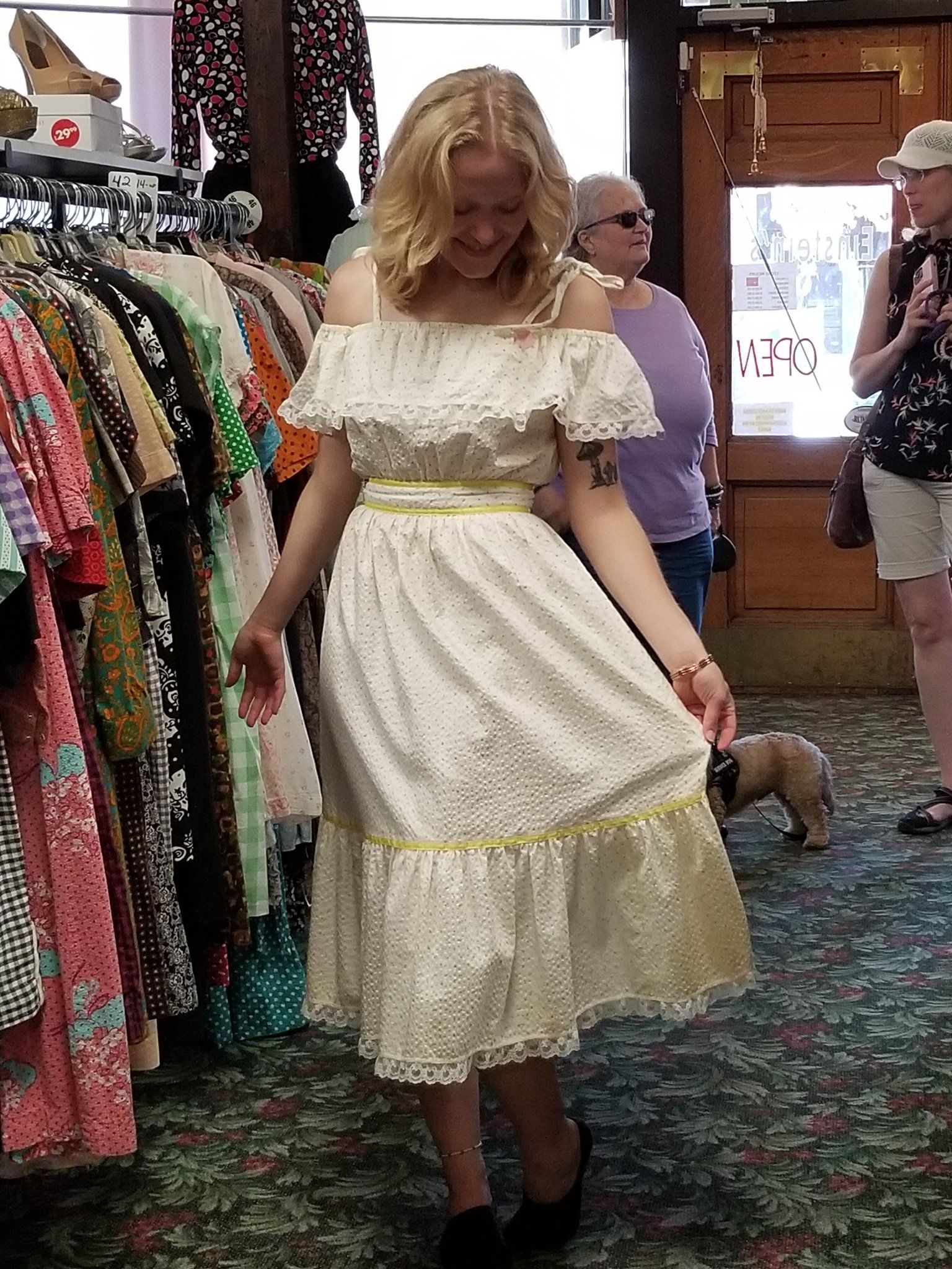 Einstein's Vintage Clothing | Costume & Formal Wear