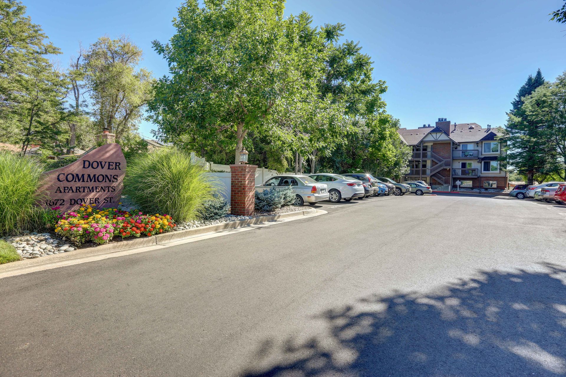 Dover Commons Apartments | Colorado