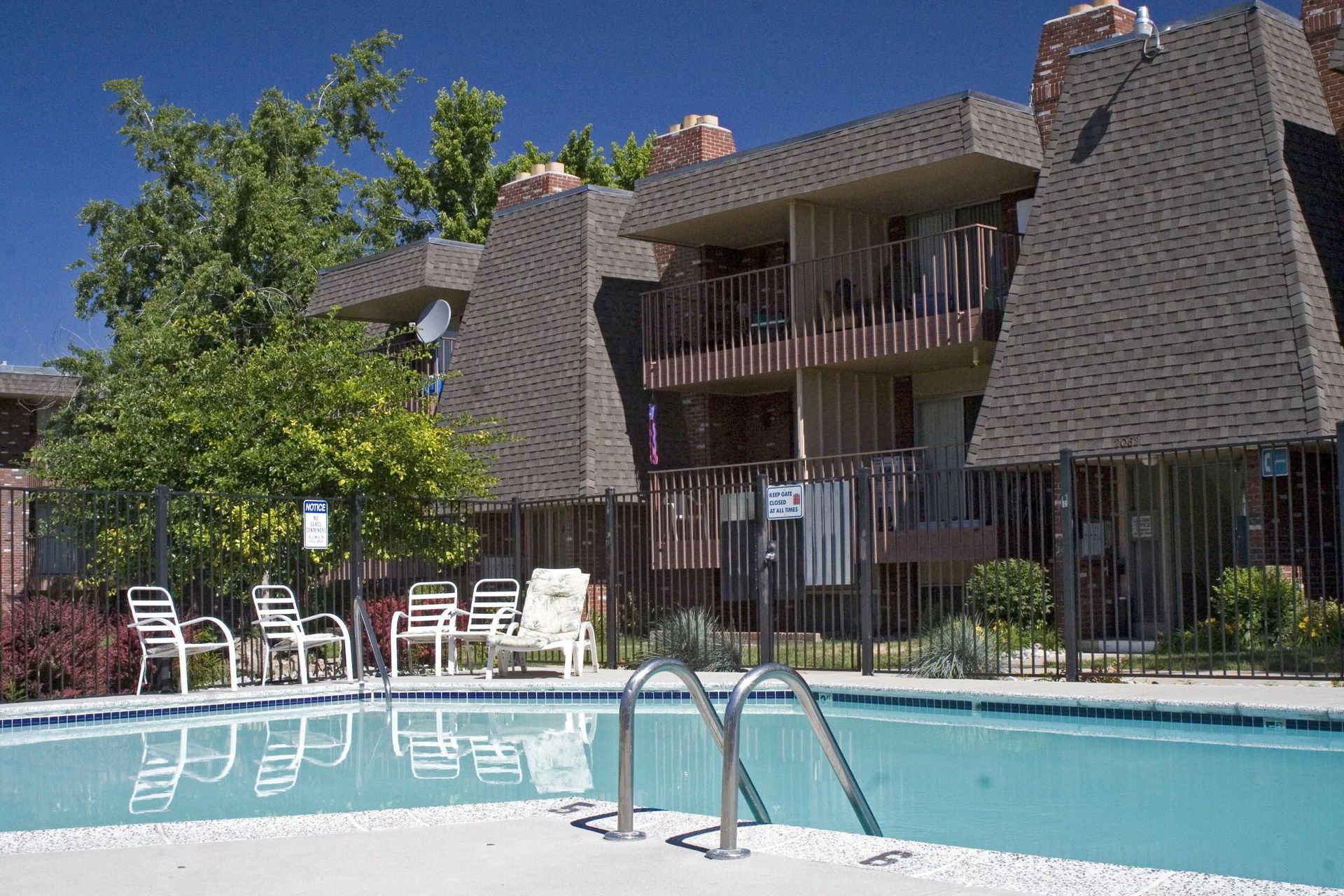 Monaco Parkway Apartments | Colorado
