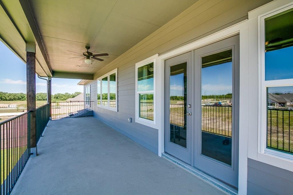 Top 6 Reasons to Buy a New Home I CastleRock Homes