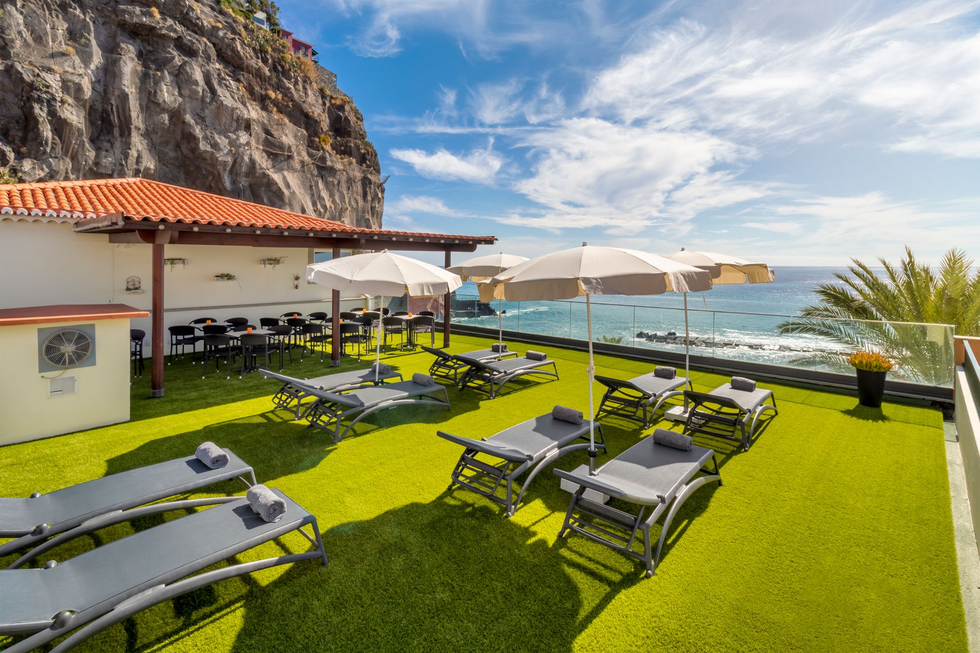 Enotel Hotels & Resorts em Porto de Galinhas e na Ilha da Madeira