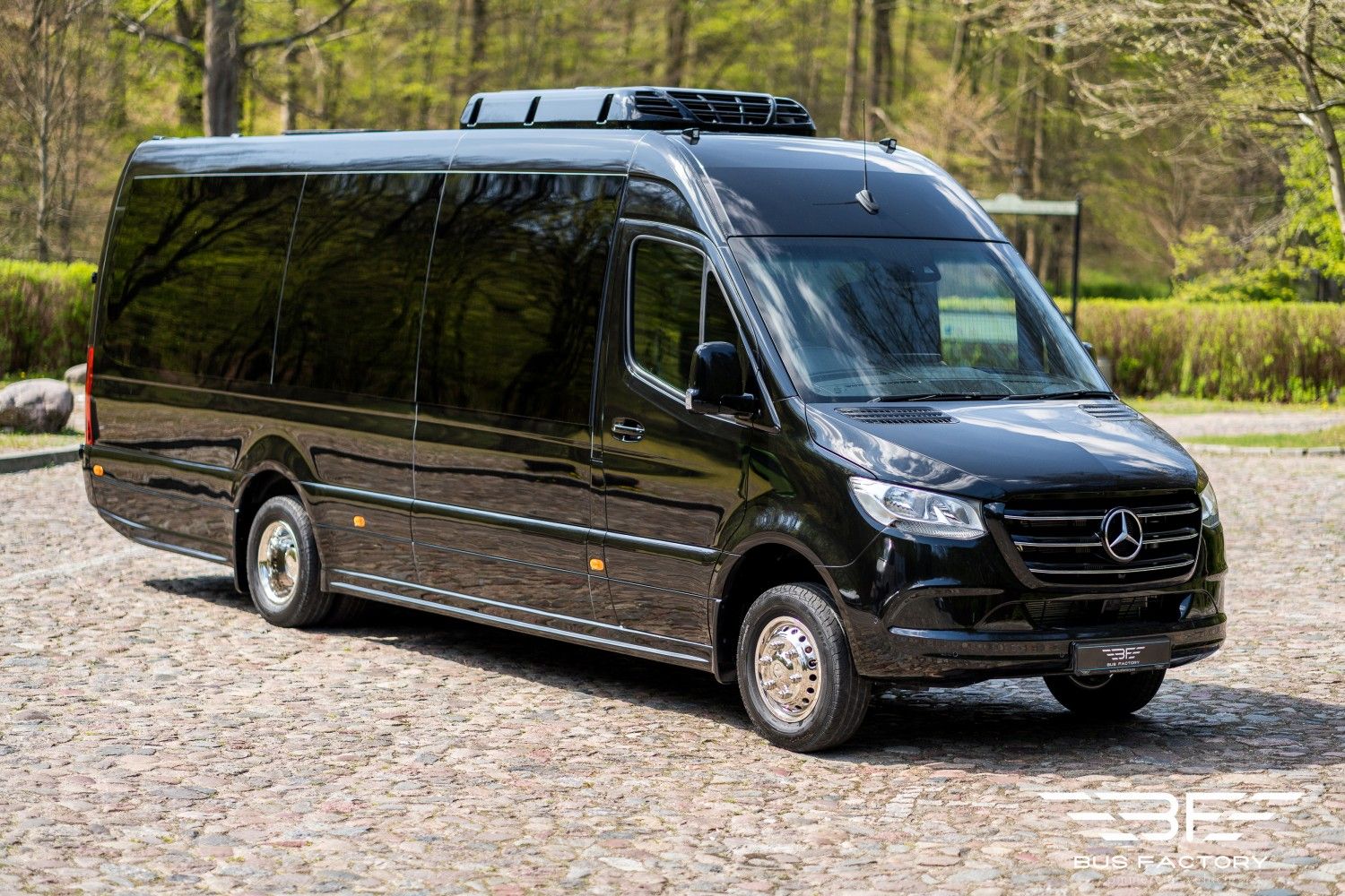 Mercedes Sprinter MiniBus - ADT Taxi Amsterdam - VIP
