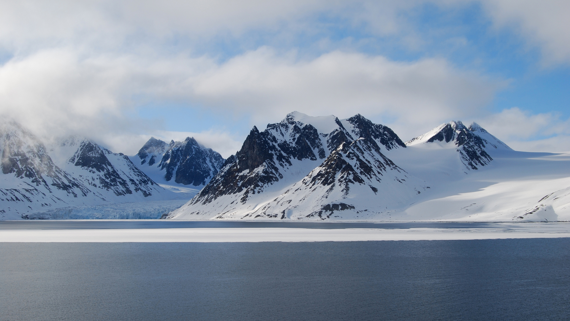 Svalbard: What to Expect in June