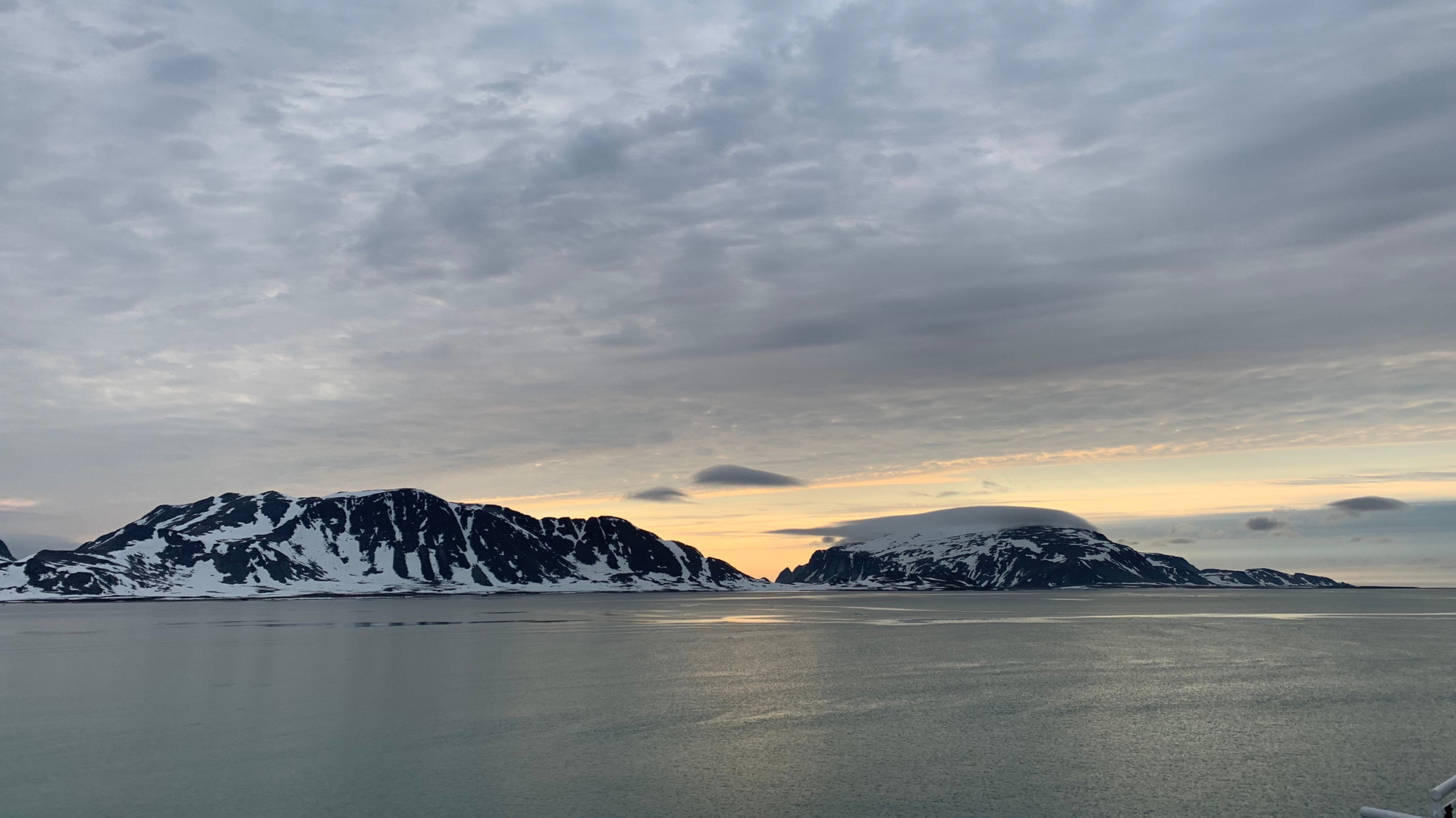 Svalbard Pyramiden in October