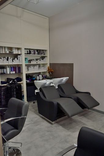 Parrucchiere donna e uomo a Udine | Hands on Hair