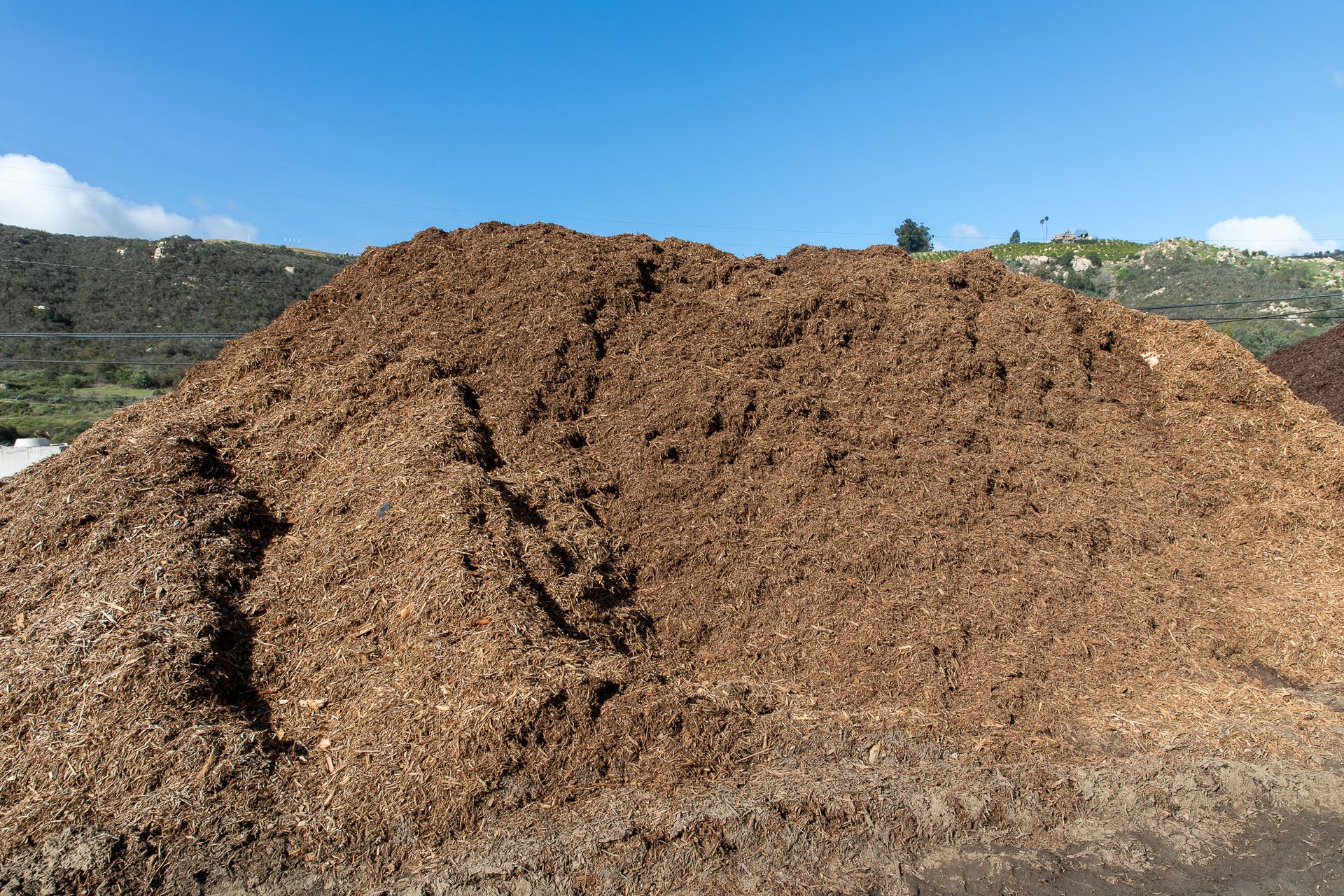 Shredded Mulch | Landscape Supplier | North County Supply