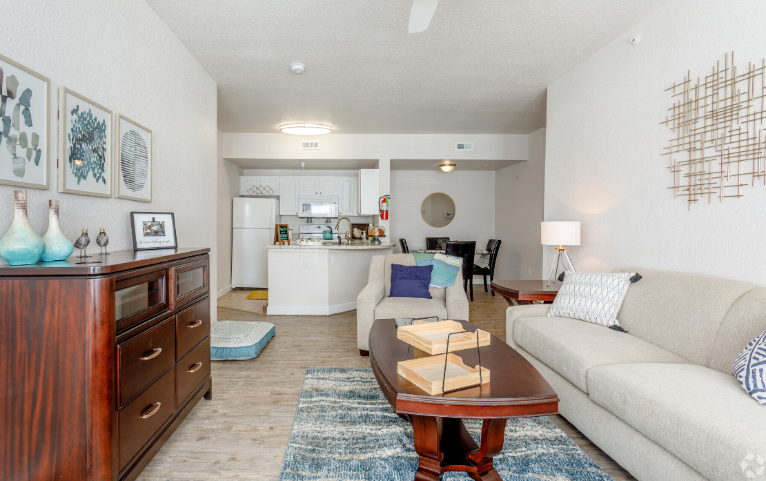 The Pointe on College Avenue | Manhattan, KS